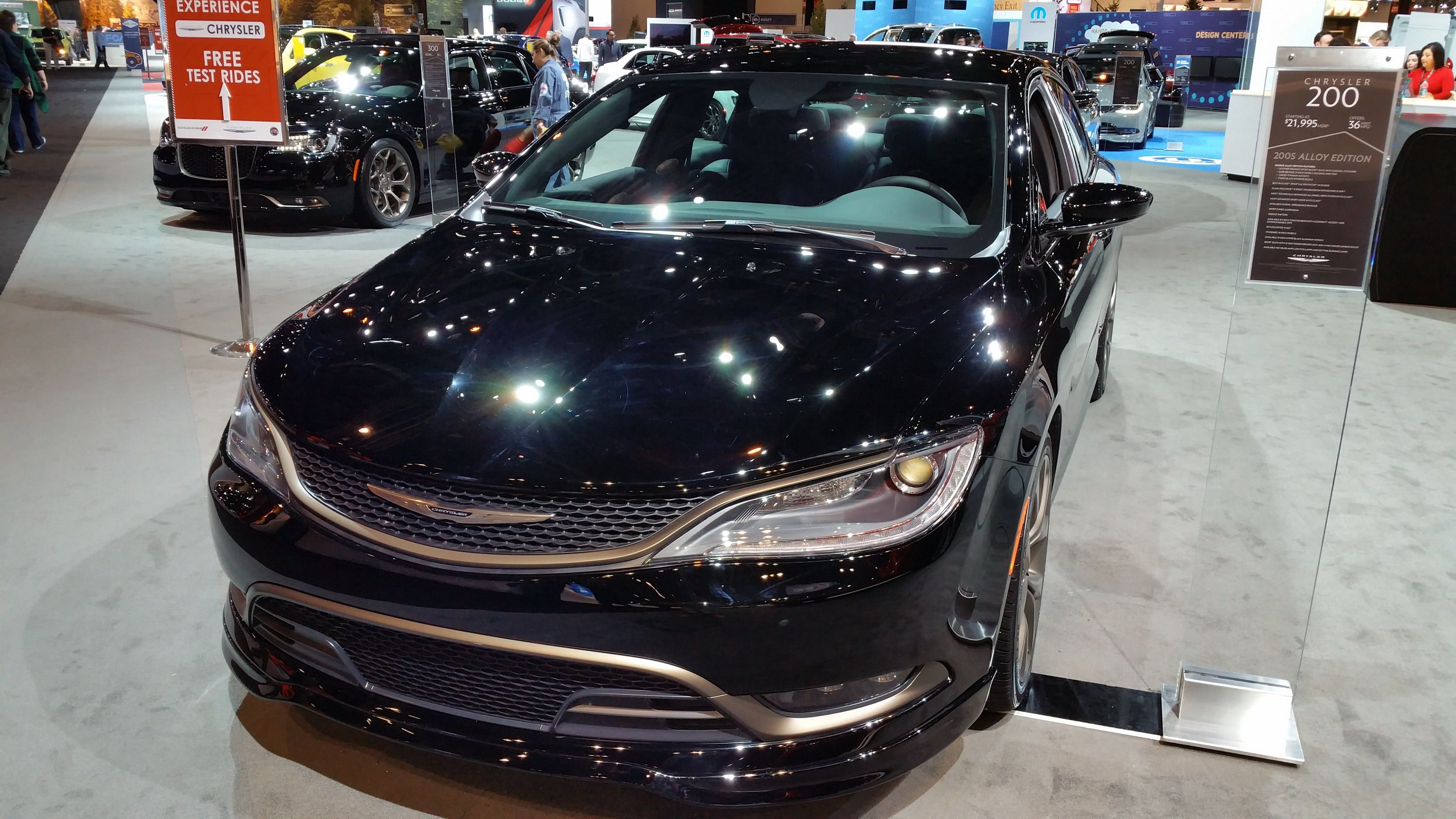2016 Chrysler 200S Alloy Edition