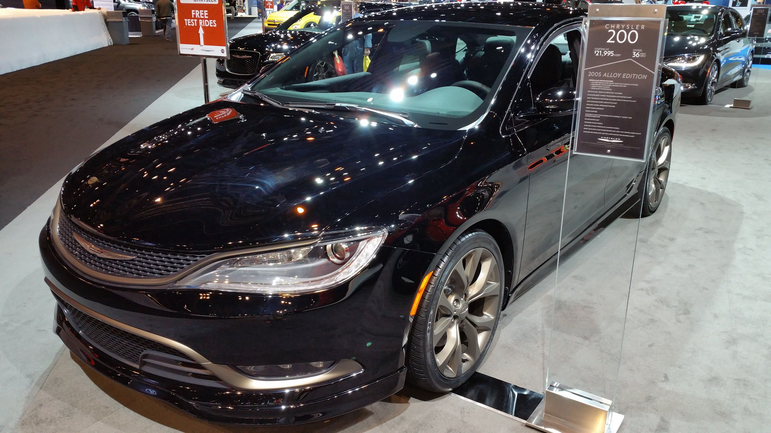 2016 Chrysler 200S Alloy Edition