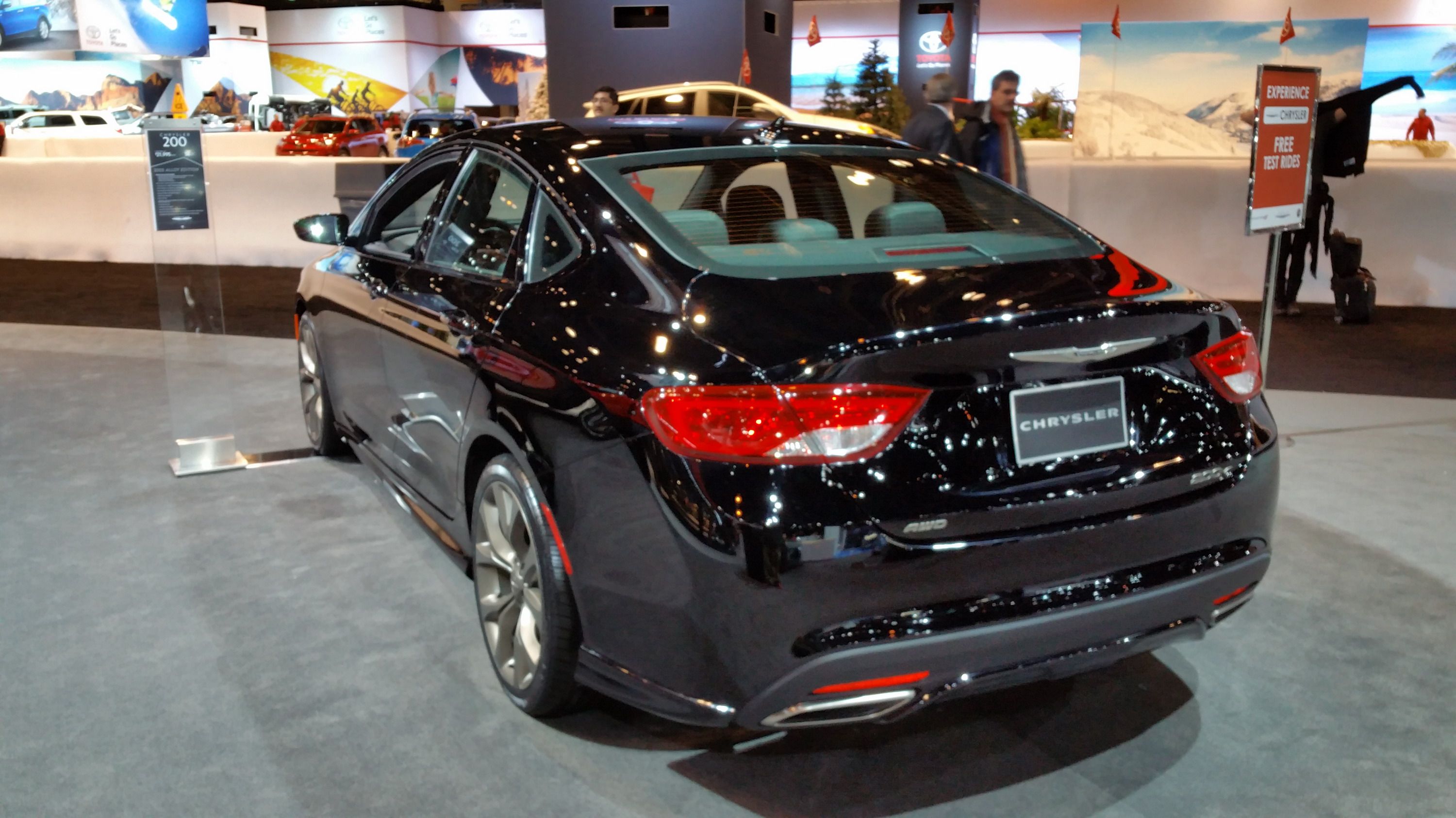 2016 Chrysler 200S Alloy Edition