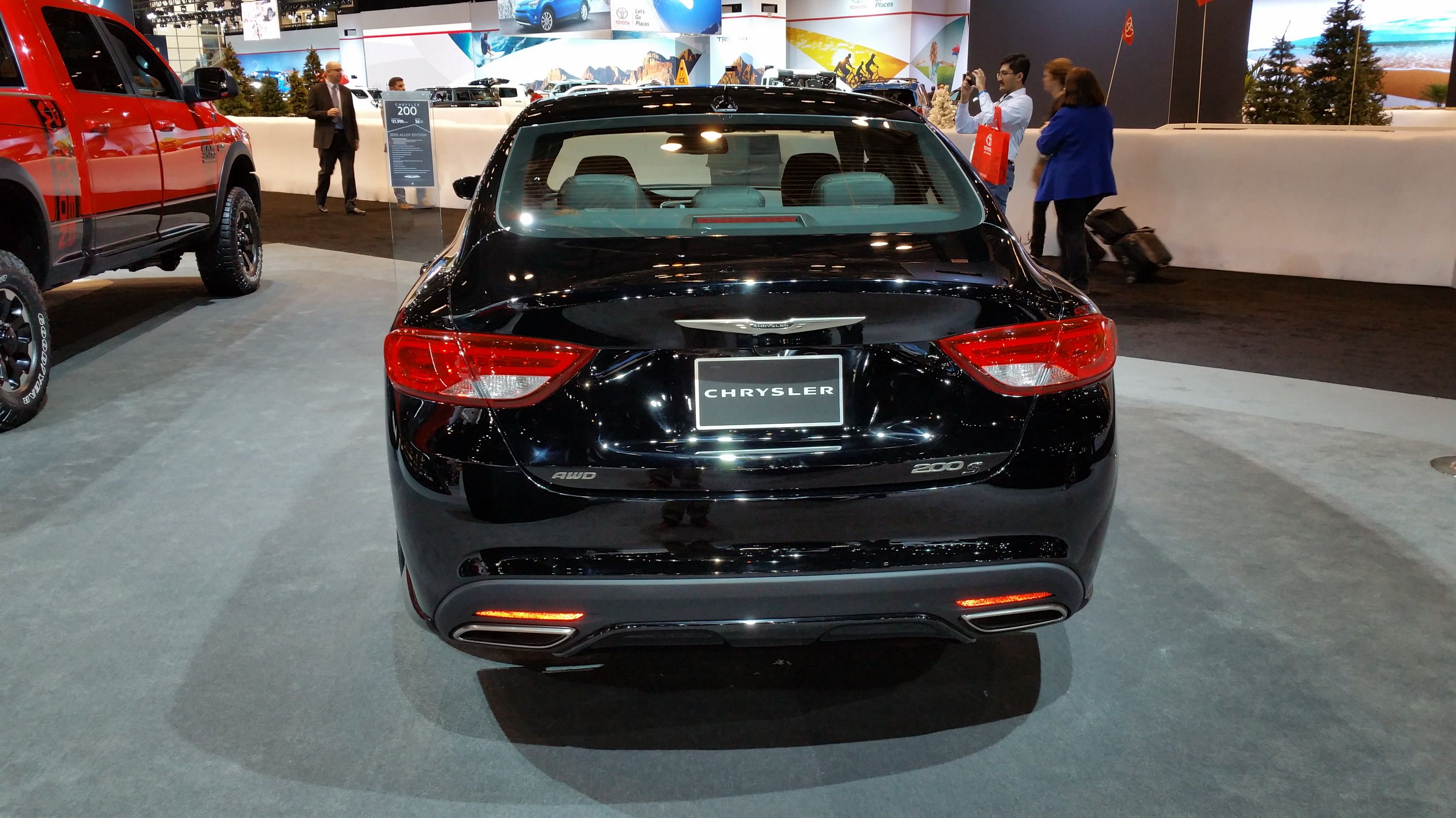 2016 Chrysler 200S Alloy Edition