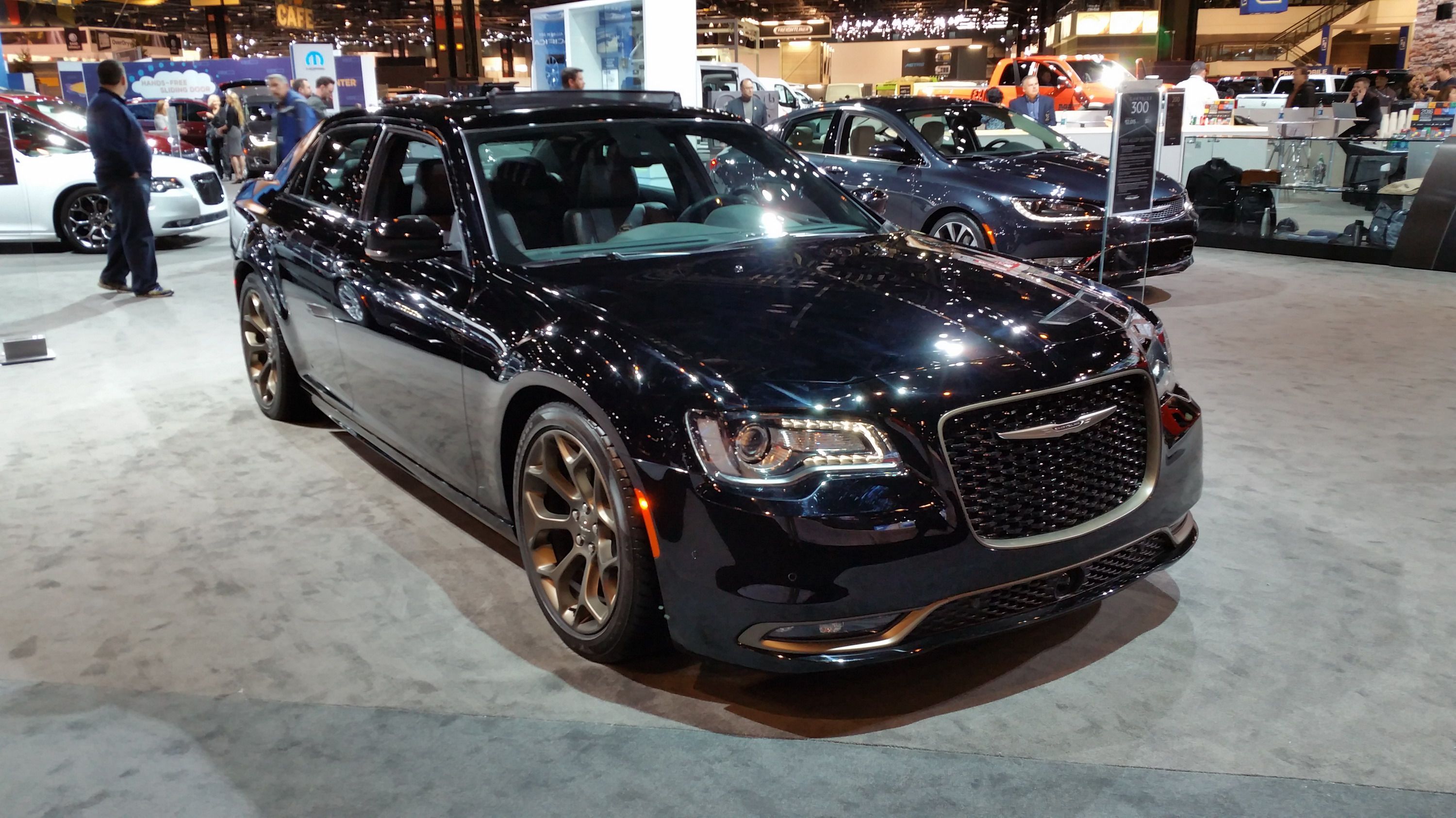 2016 Chrysler 300S Alloy Edition