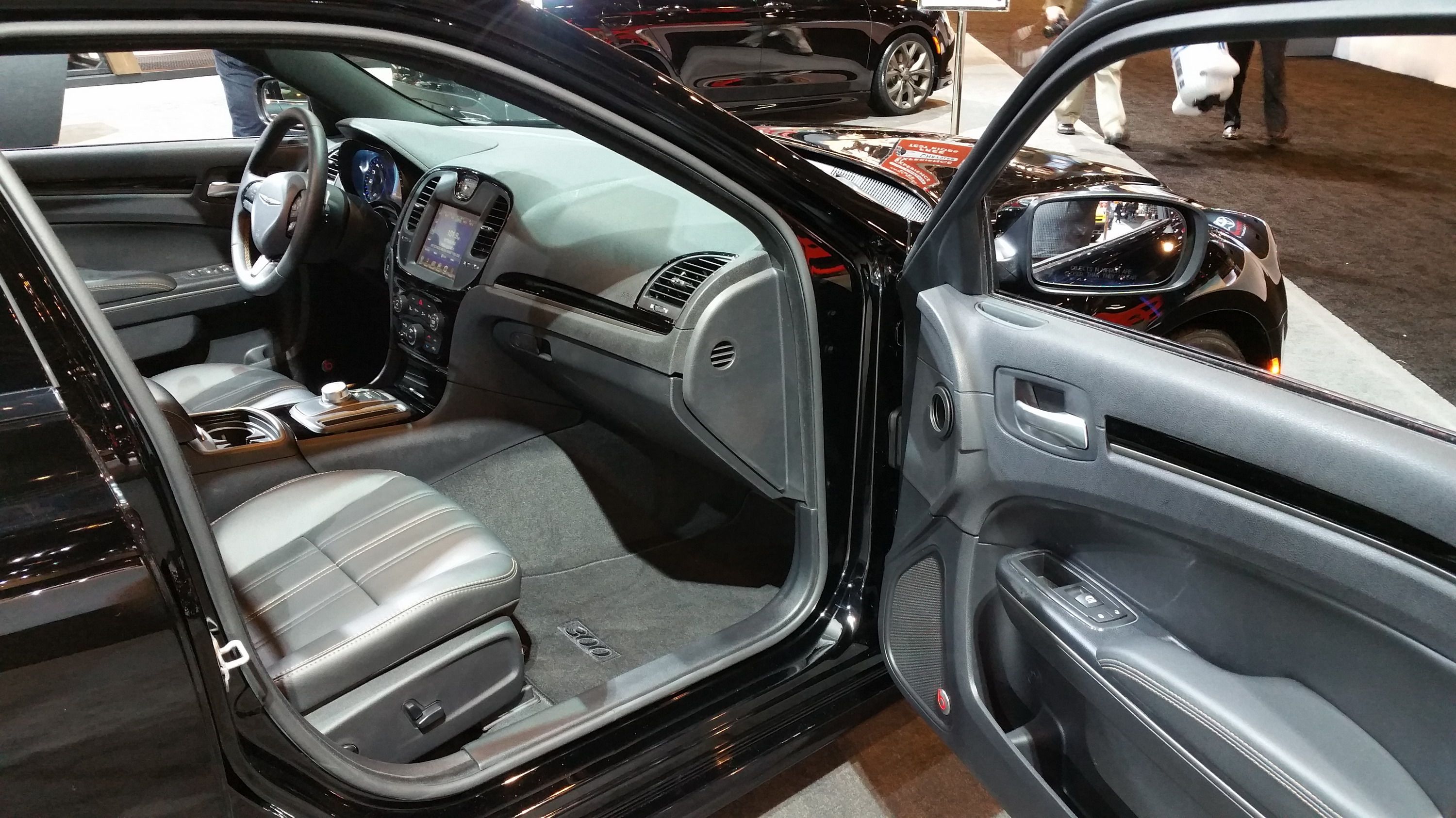 2016 Chrysler 300S Alloy Edition
