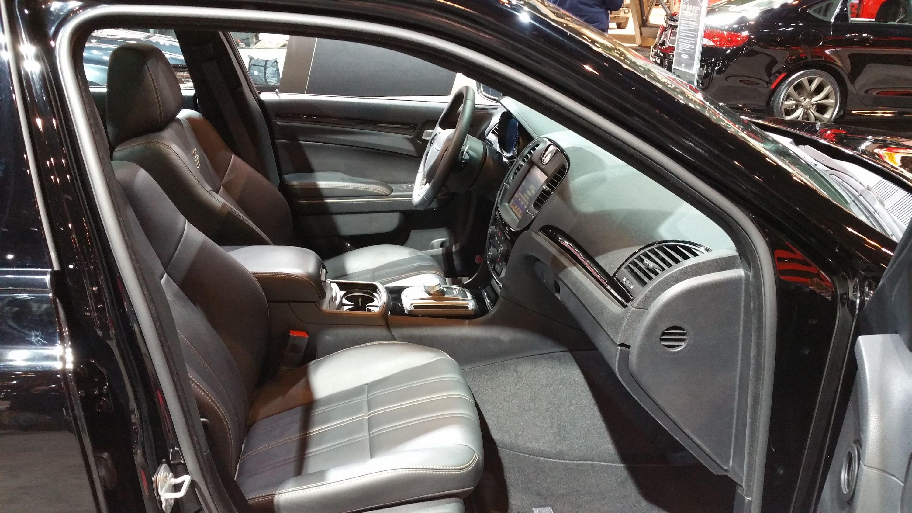 2016 Chrysler 300S Alloy Edition