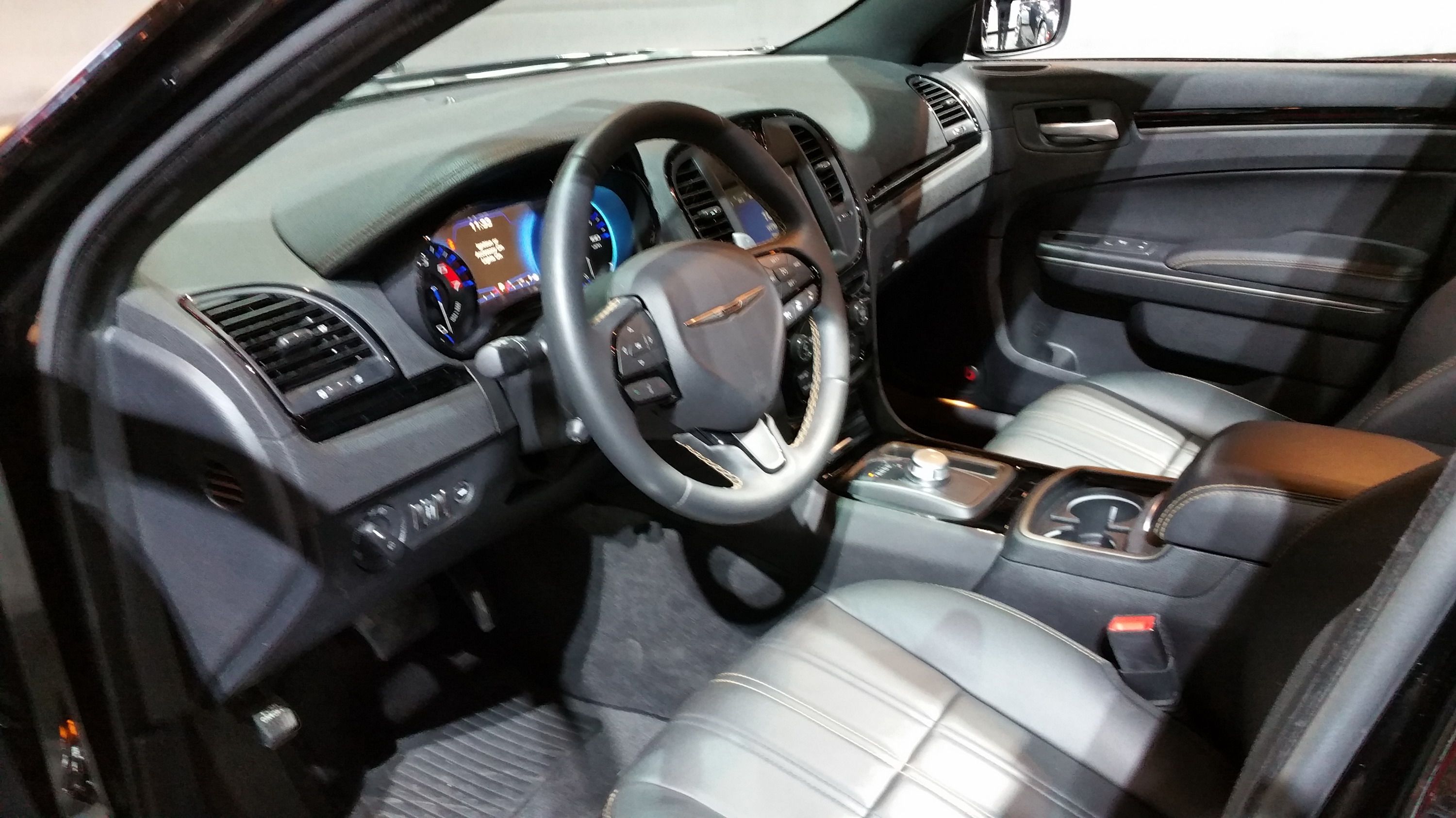 2016 Chrysler 300S Alloy Edition