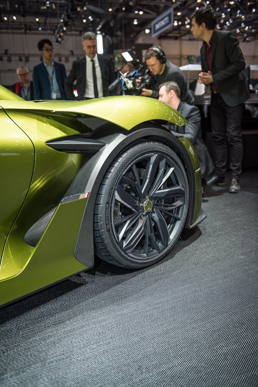 2016 DS E-Tense Concept