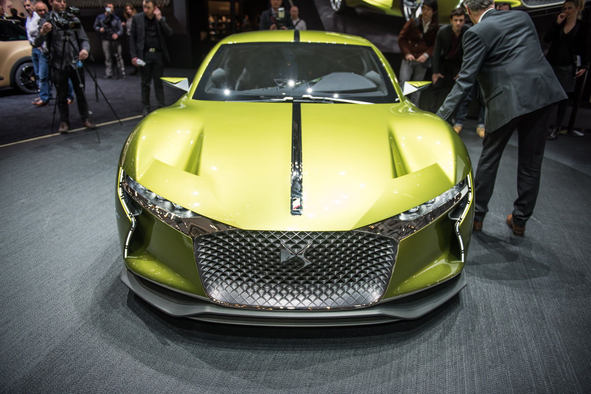 2016 DS E-Tense Concept