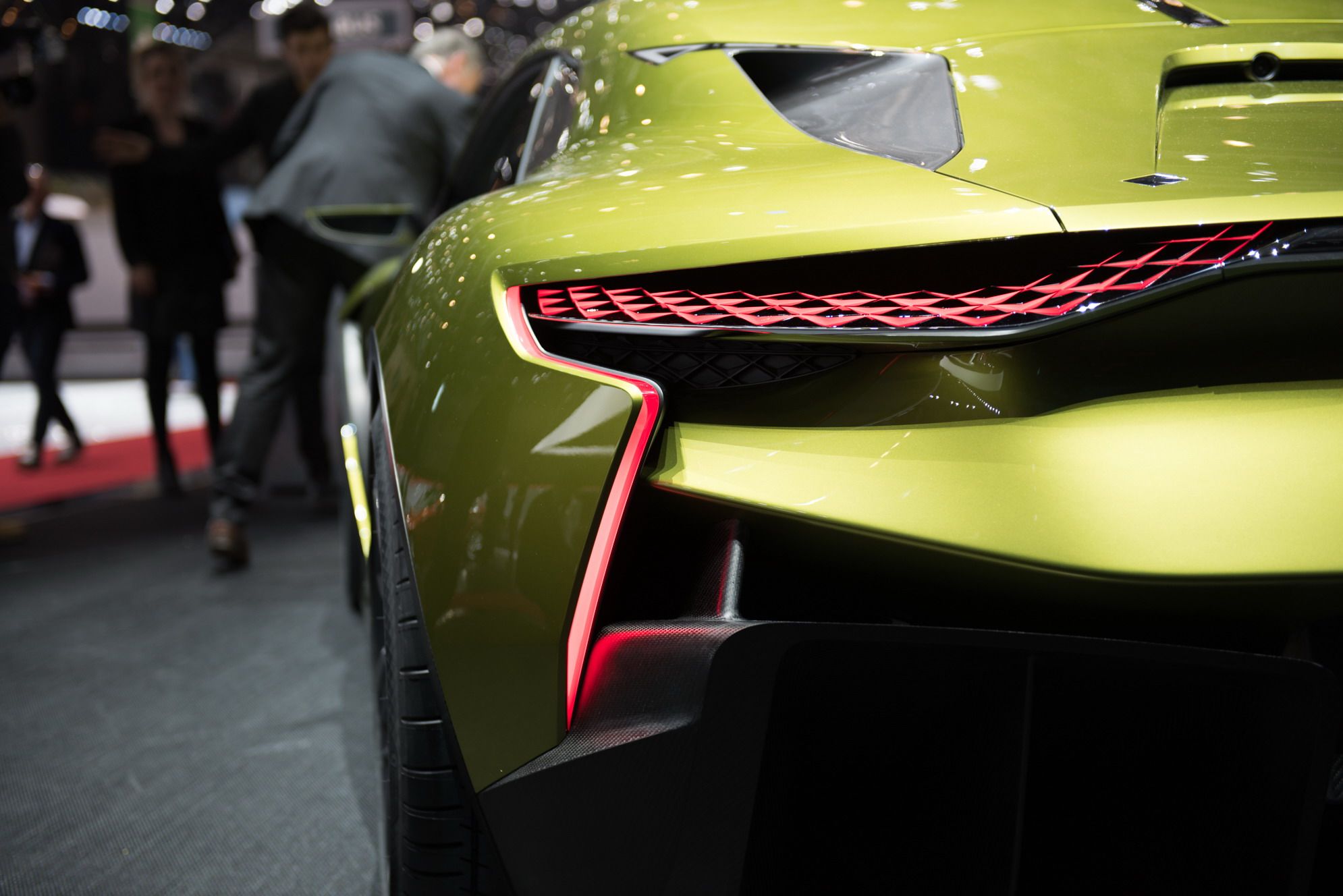 2016 DS E-Tense Concept
