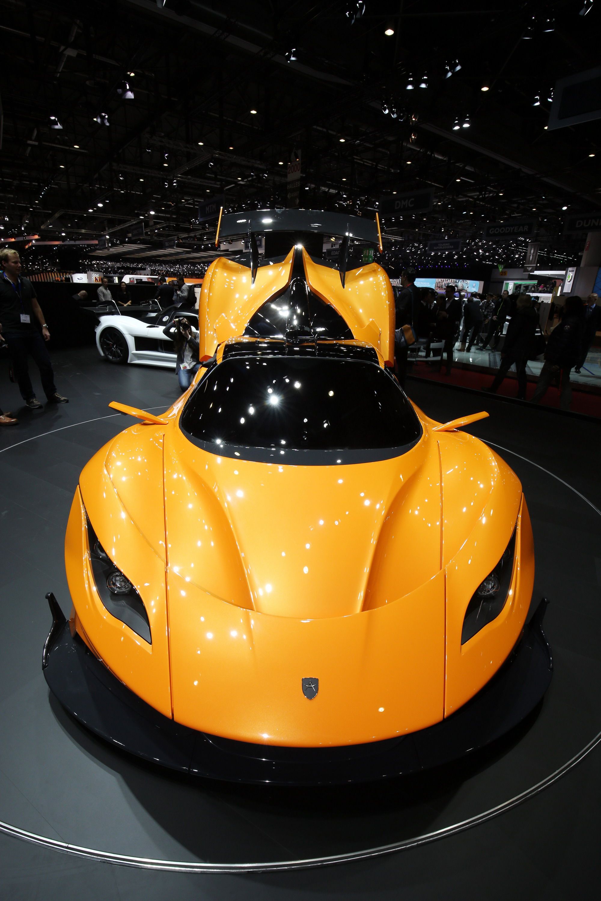 2016 Apollo Arrow