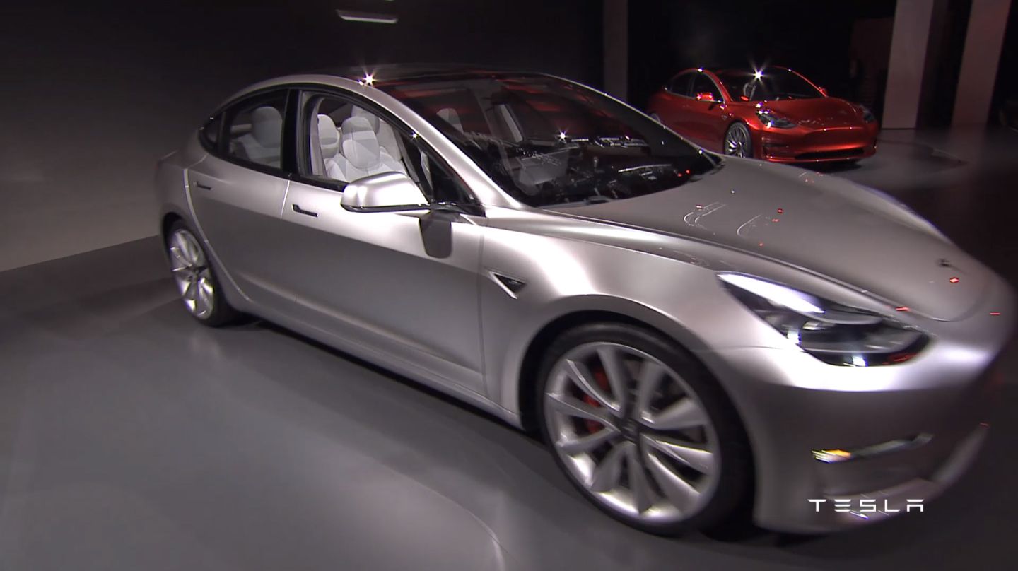 Elon Musk Says the Tesla Model 3 Could Eventually Sell for $28.000 ...