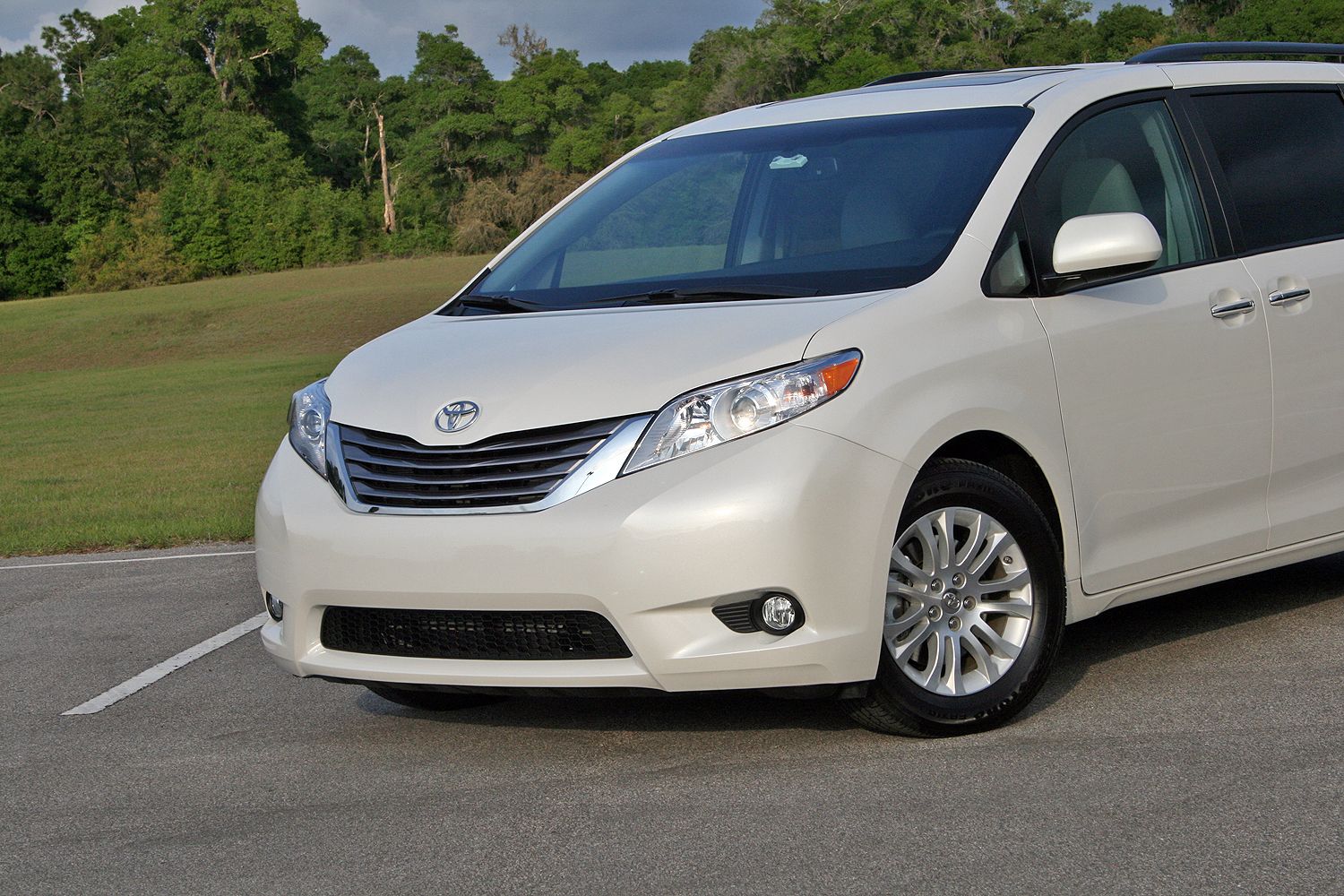 2016 Toyota Sienna – Driven