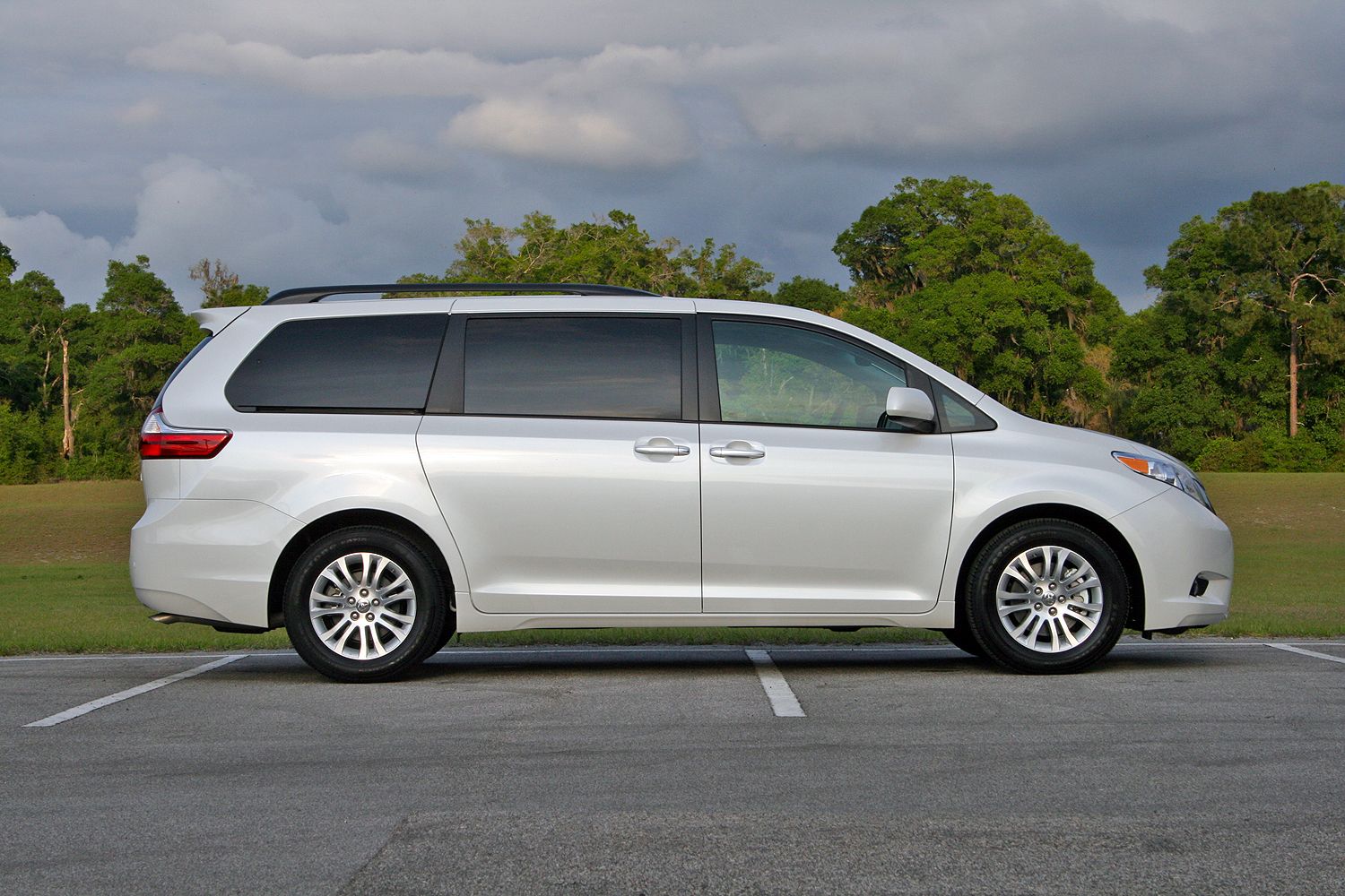2016 Toyota Sienna – Driven