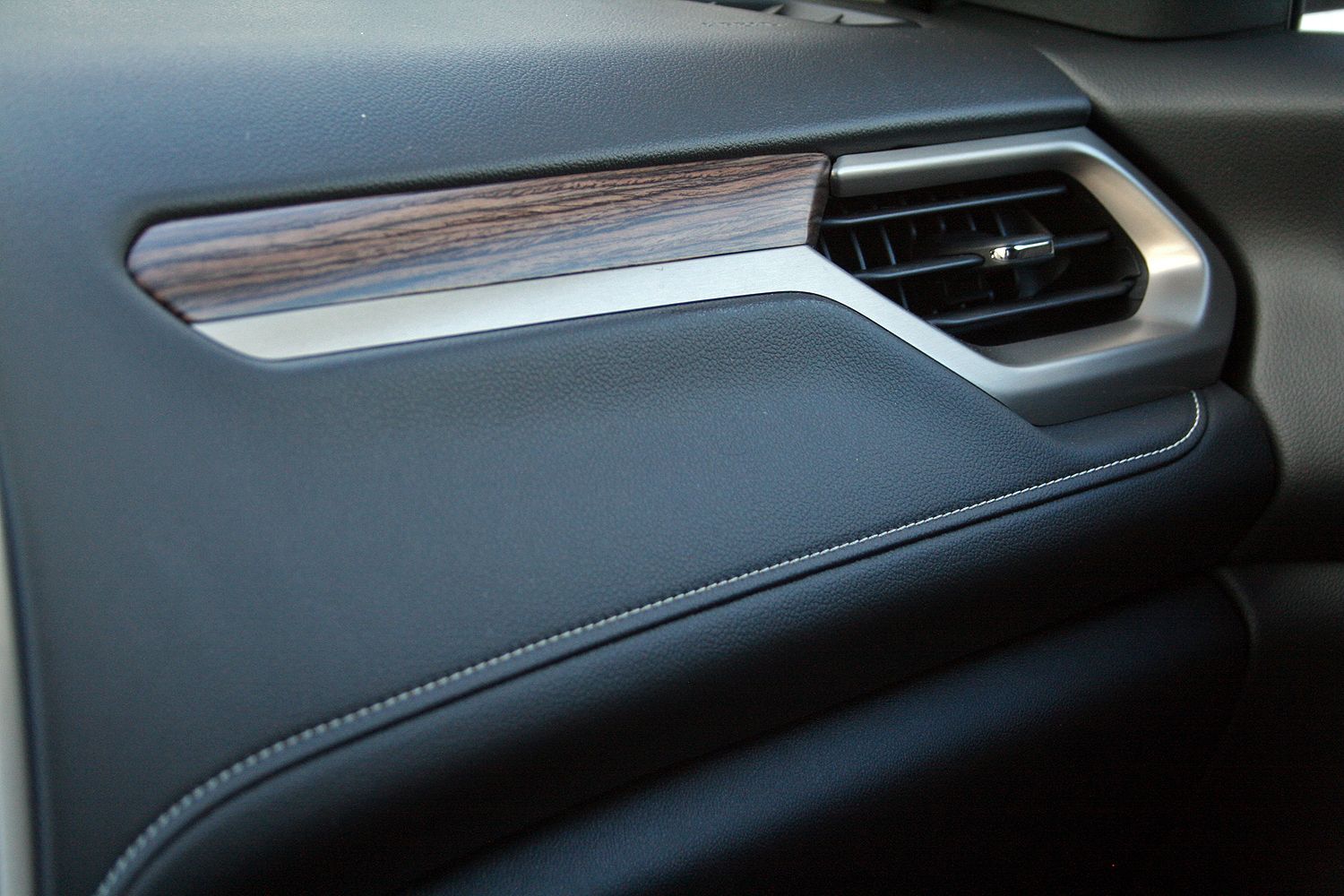 2017 GMC Acadia Denali – Driven