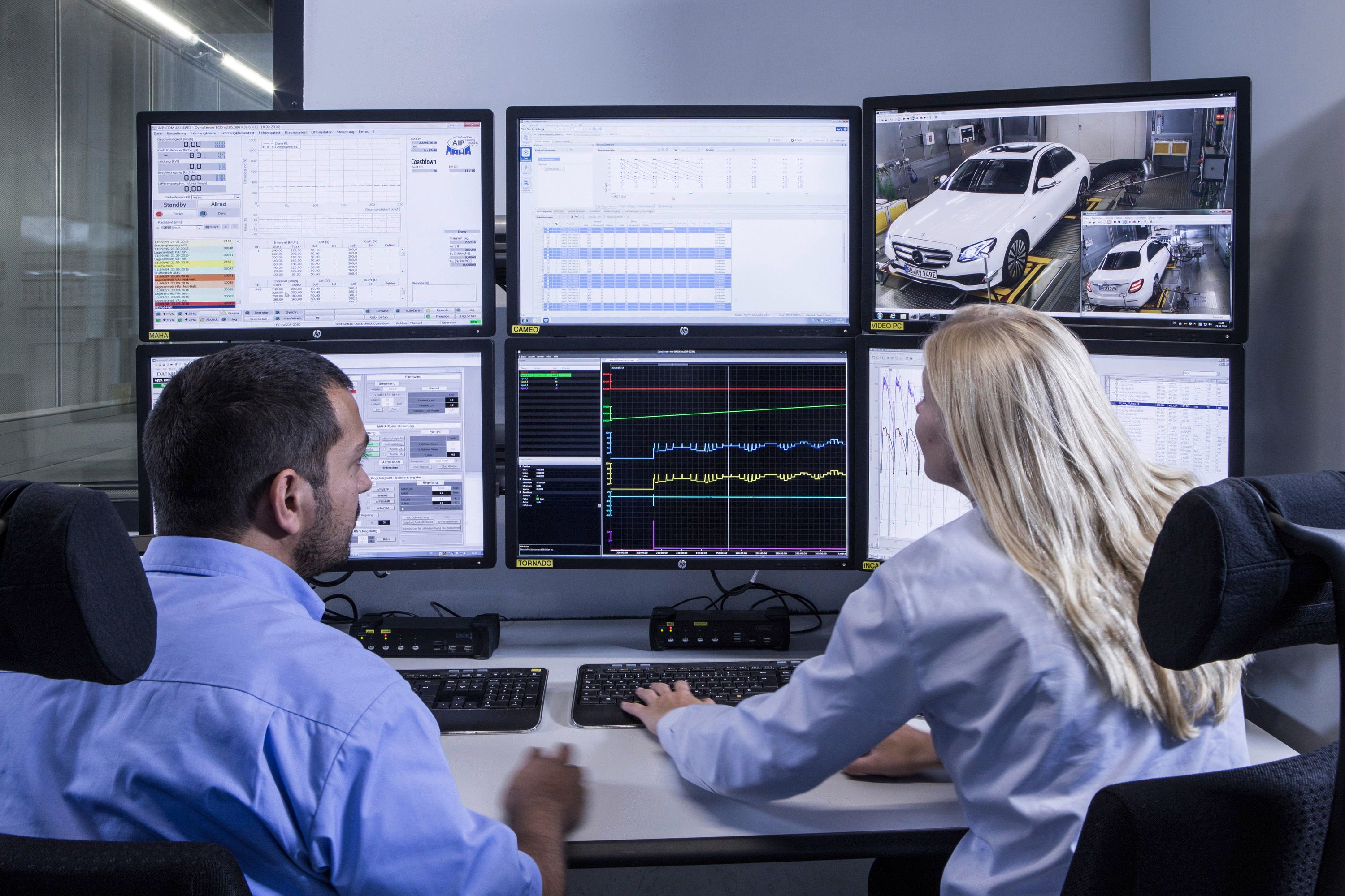 Mercedes Announces Four New Engines for 2017