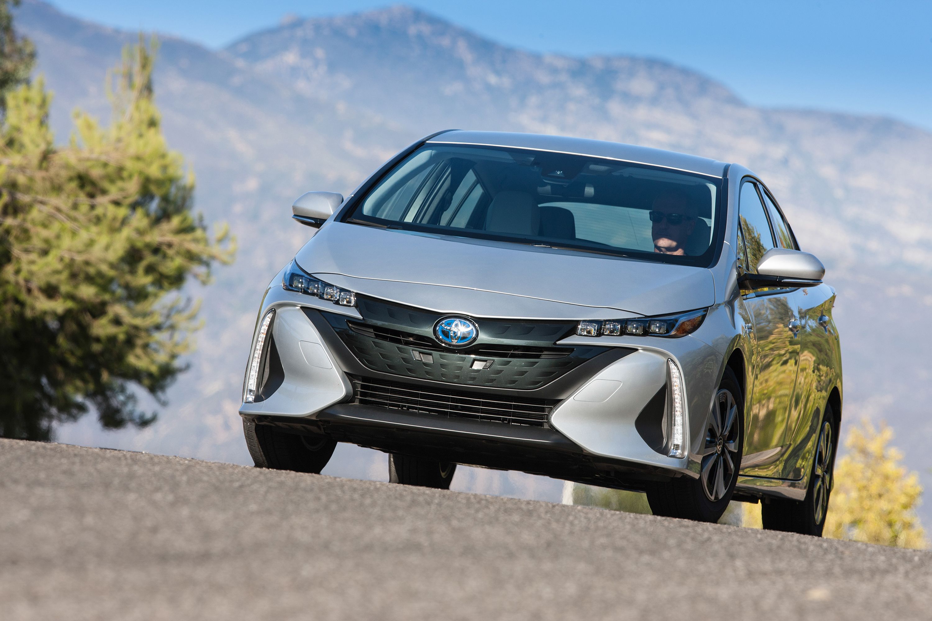 2017 Prius Prime Offers Fancy Interior Tech And Lots Of Miles
