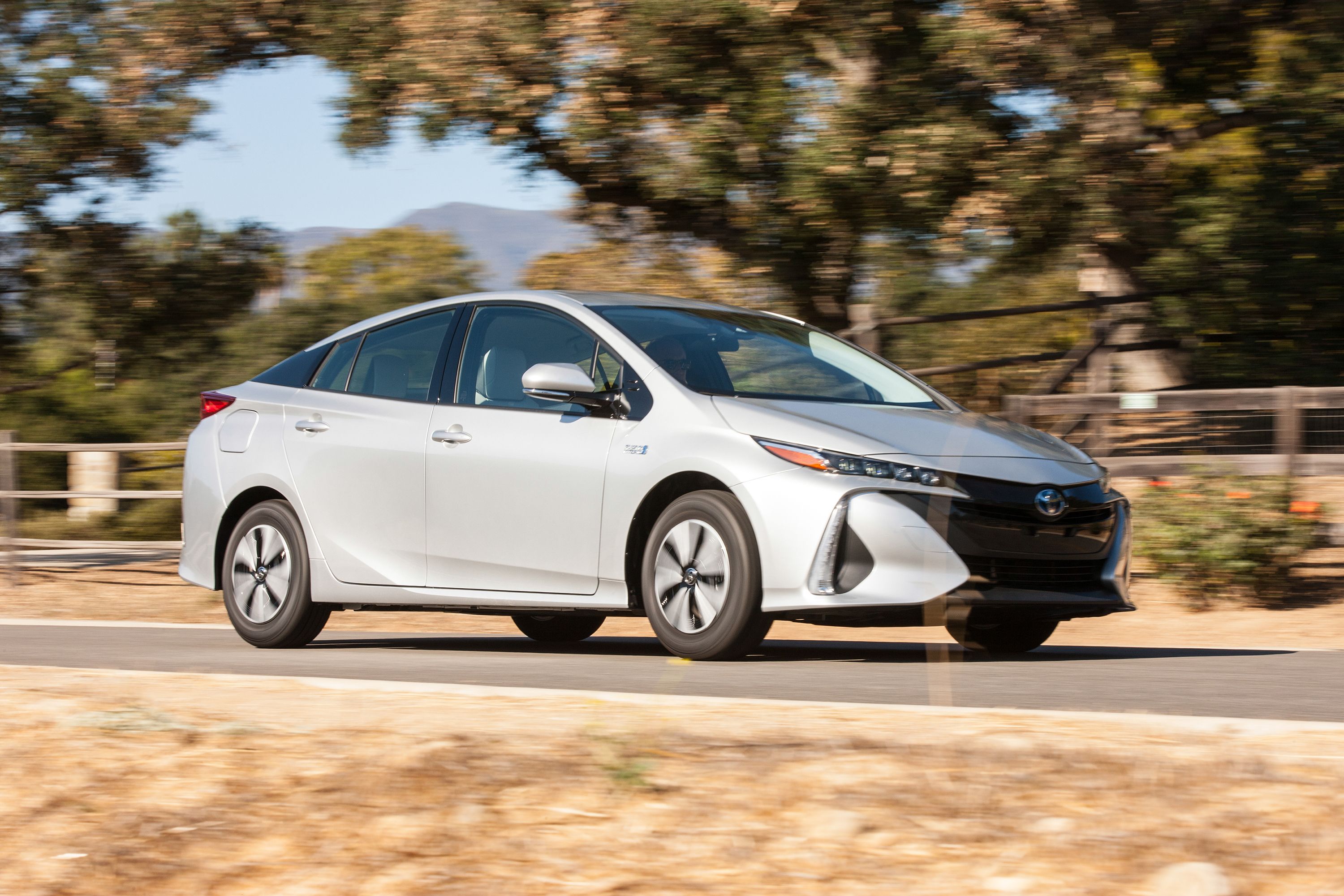 2017 Prius Prime Offers Fancy Interior Tech And Lots Of Miles