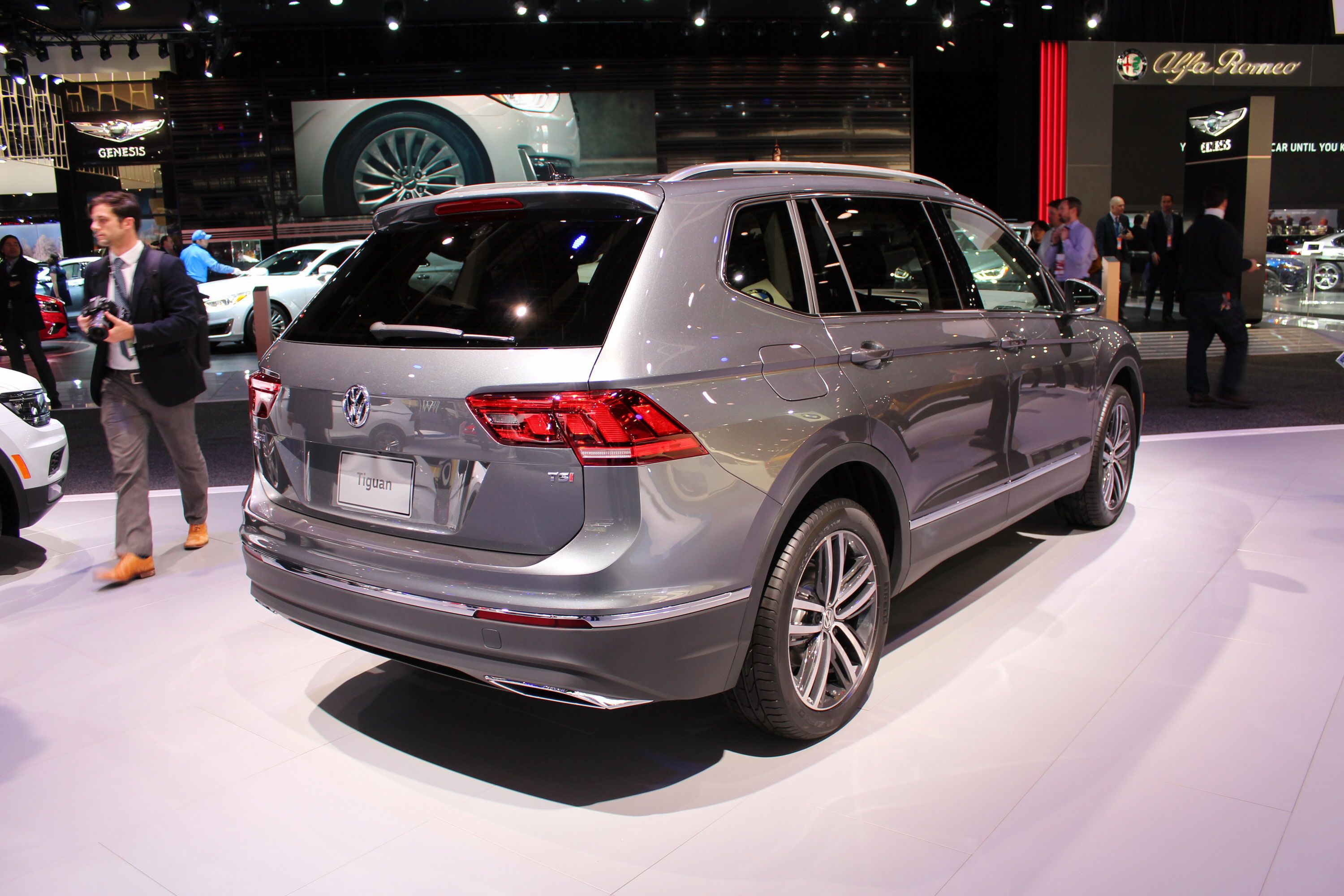 US Gets Longer Volkswagen Tiguan with Third-Row Seating Option