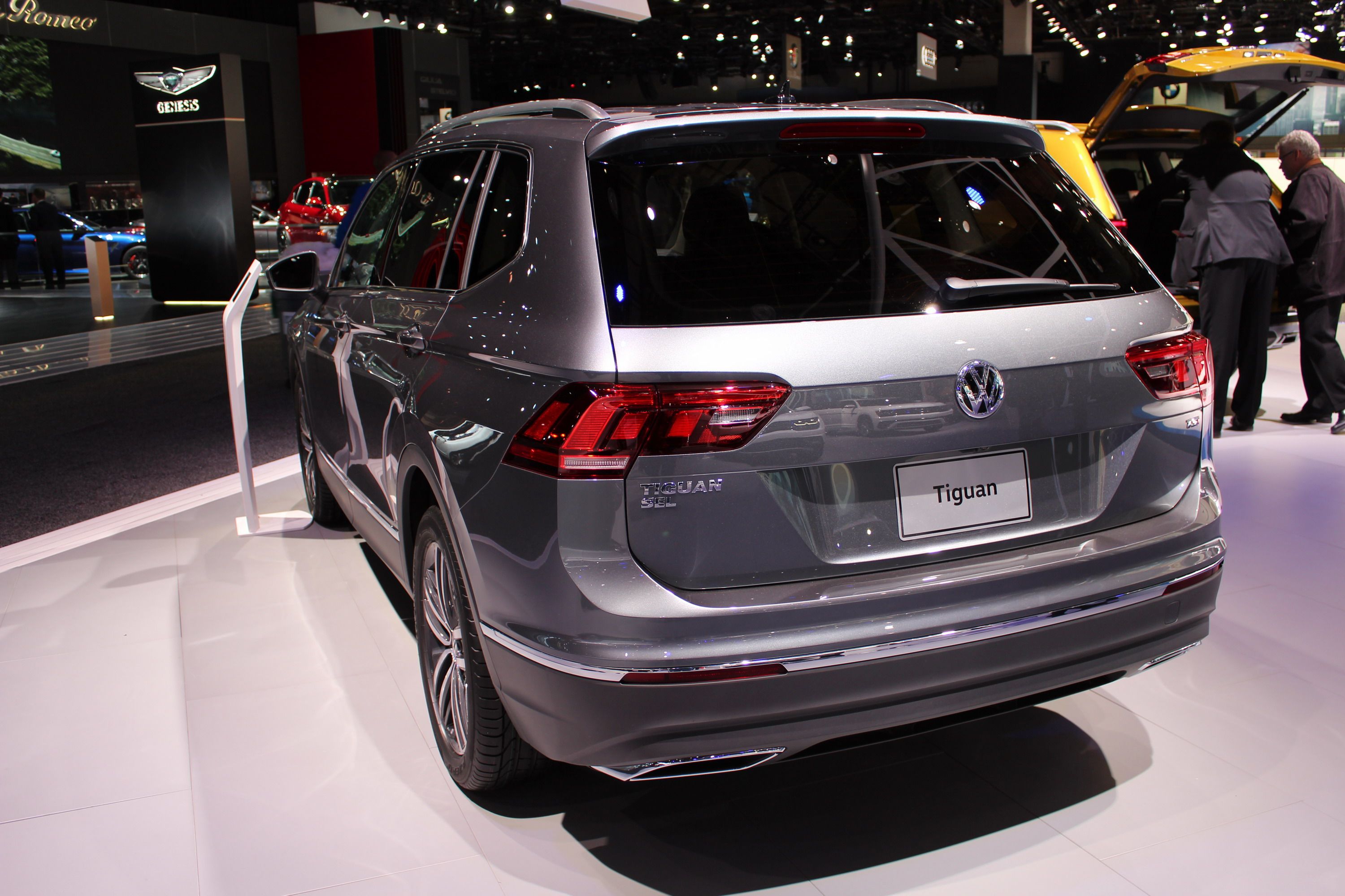 US Gets Longer Volkswagen Tiguan with Third-Row Seating Option