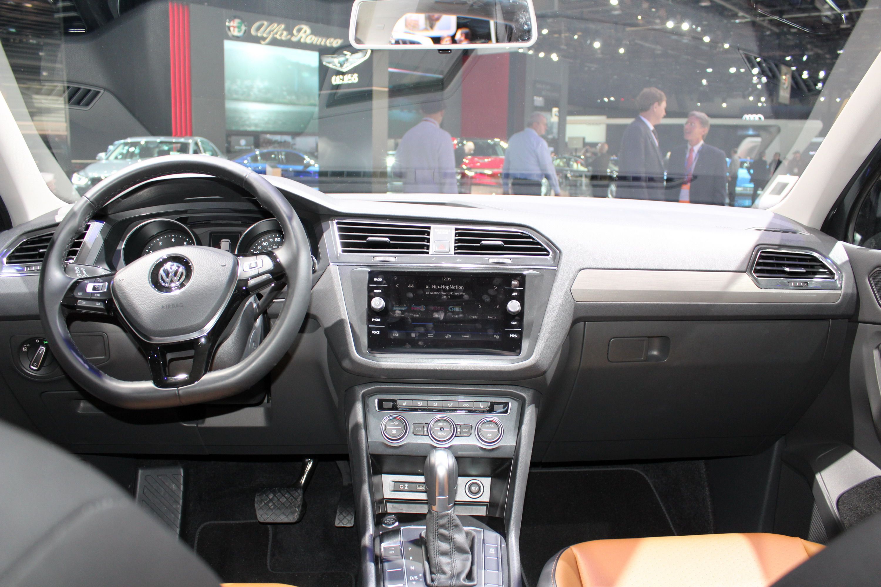 US Gets Longer Volkswagen Tiguan with Third-Row Seating Option