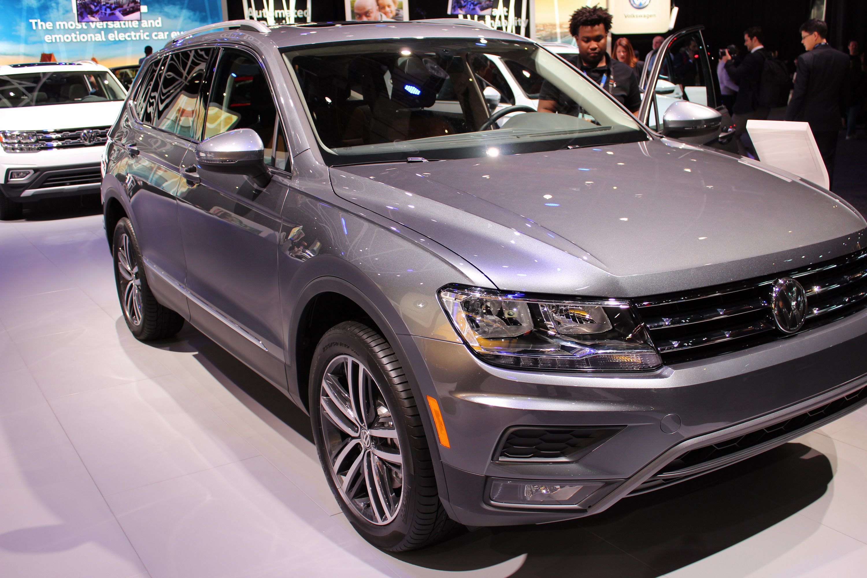 US Gets Longer Volkswagen Tiguan with Third-Row Seating Option