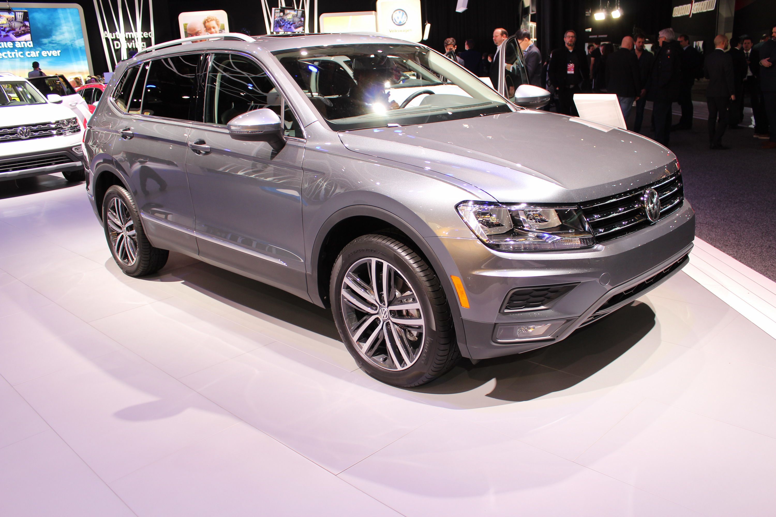 US Gets Longer Volkswagen Tiguan with Third-Row Seating Option
