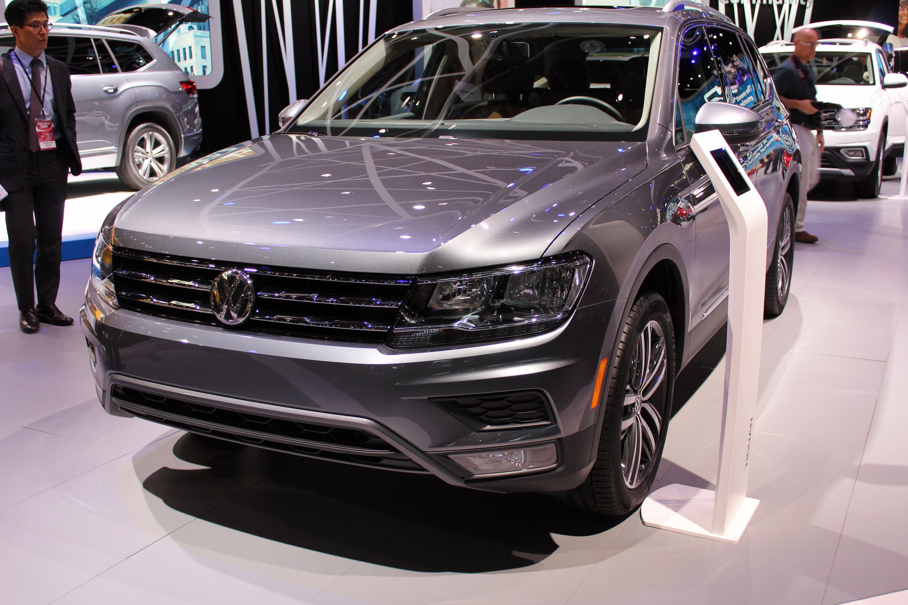 US Gets Longer Volkswagen Tiguan with Third-Row Seating Option