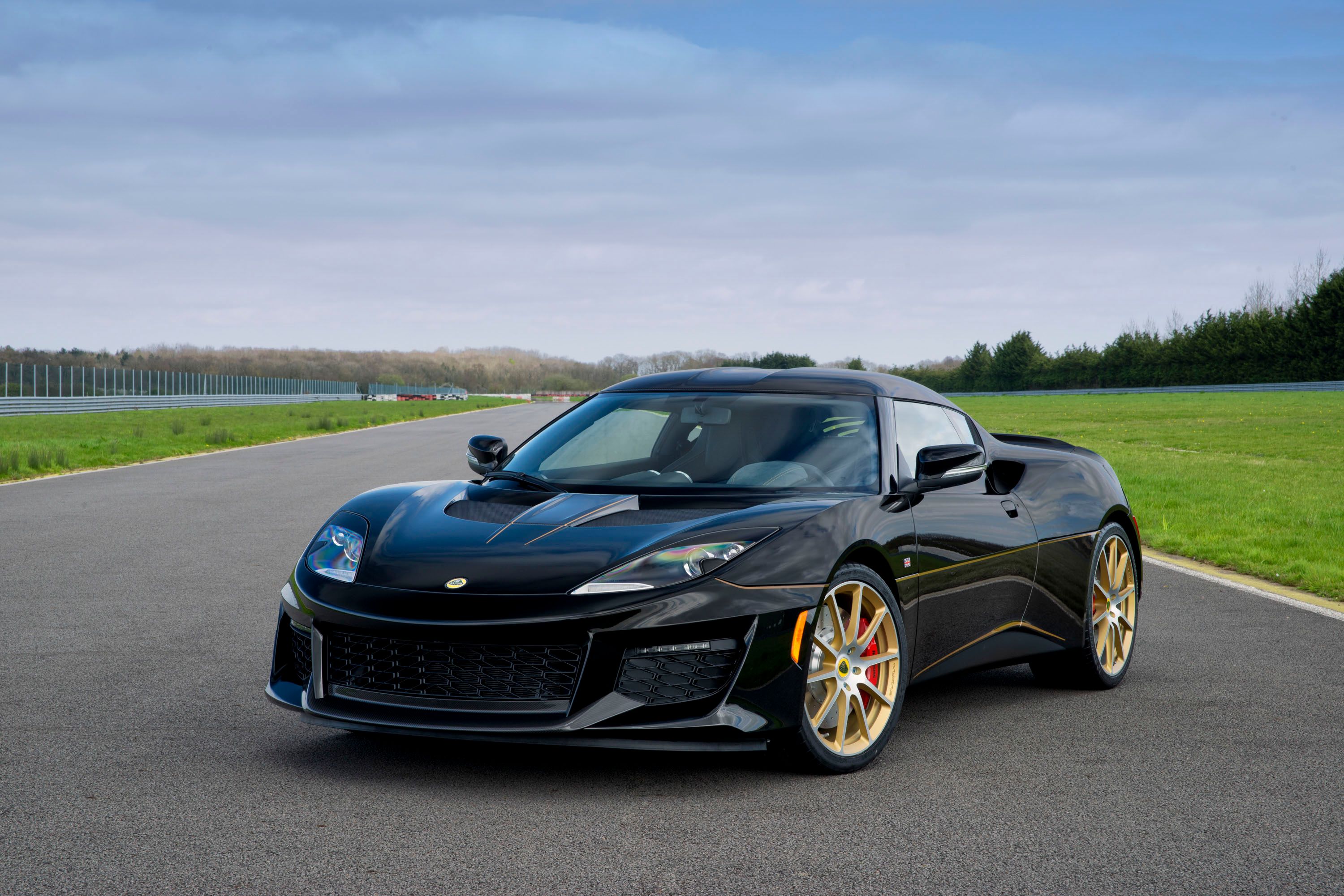 The Lotus Evora Sport 410 GP Edition Brings the Iconic JPS Livery to ...