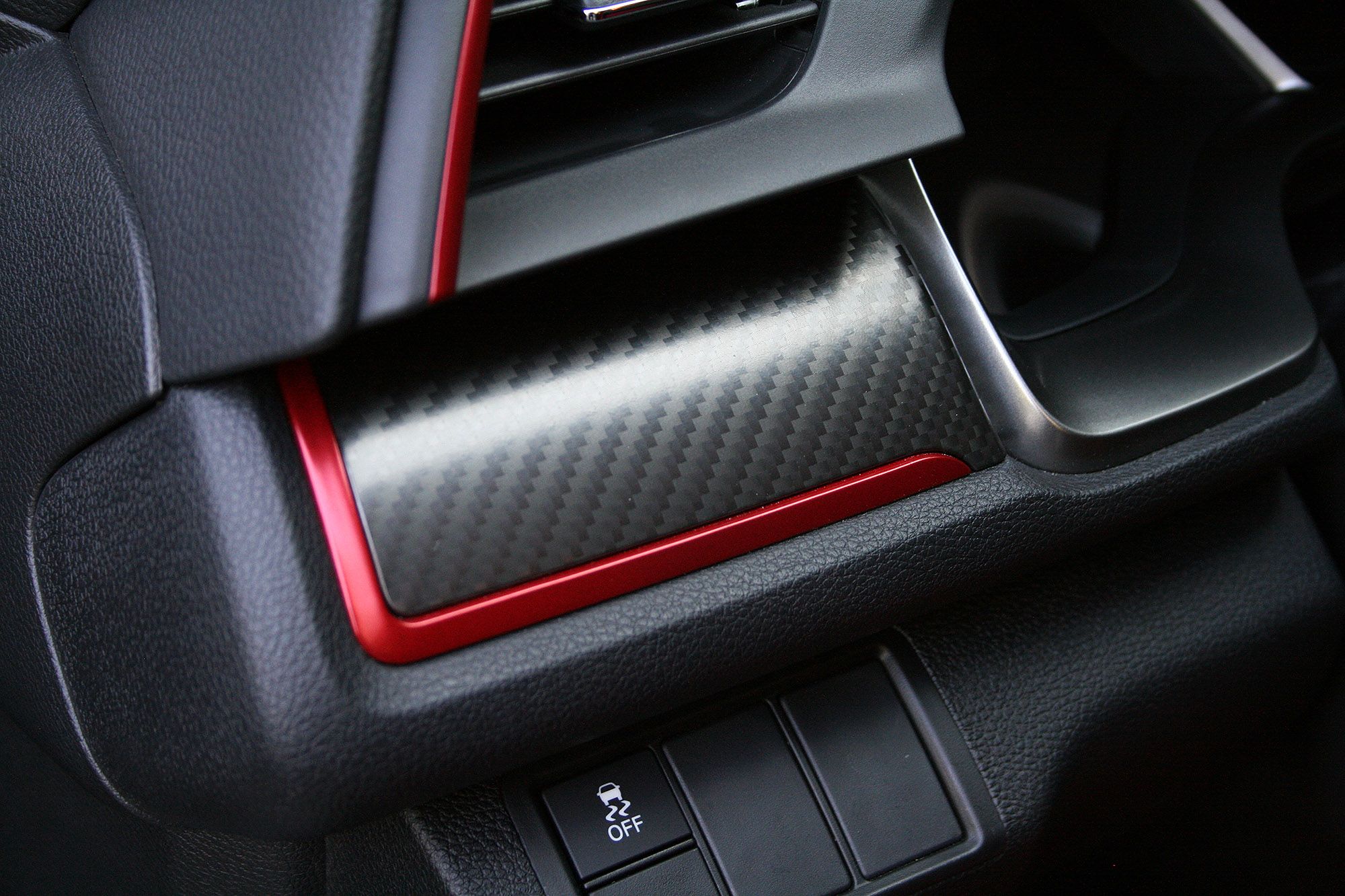 The Turbocharged Heart of the 2017 Honda Civic Type R