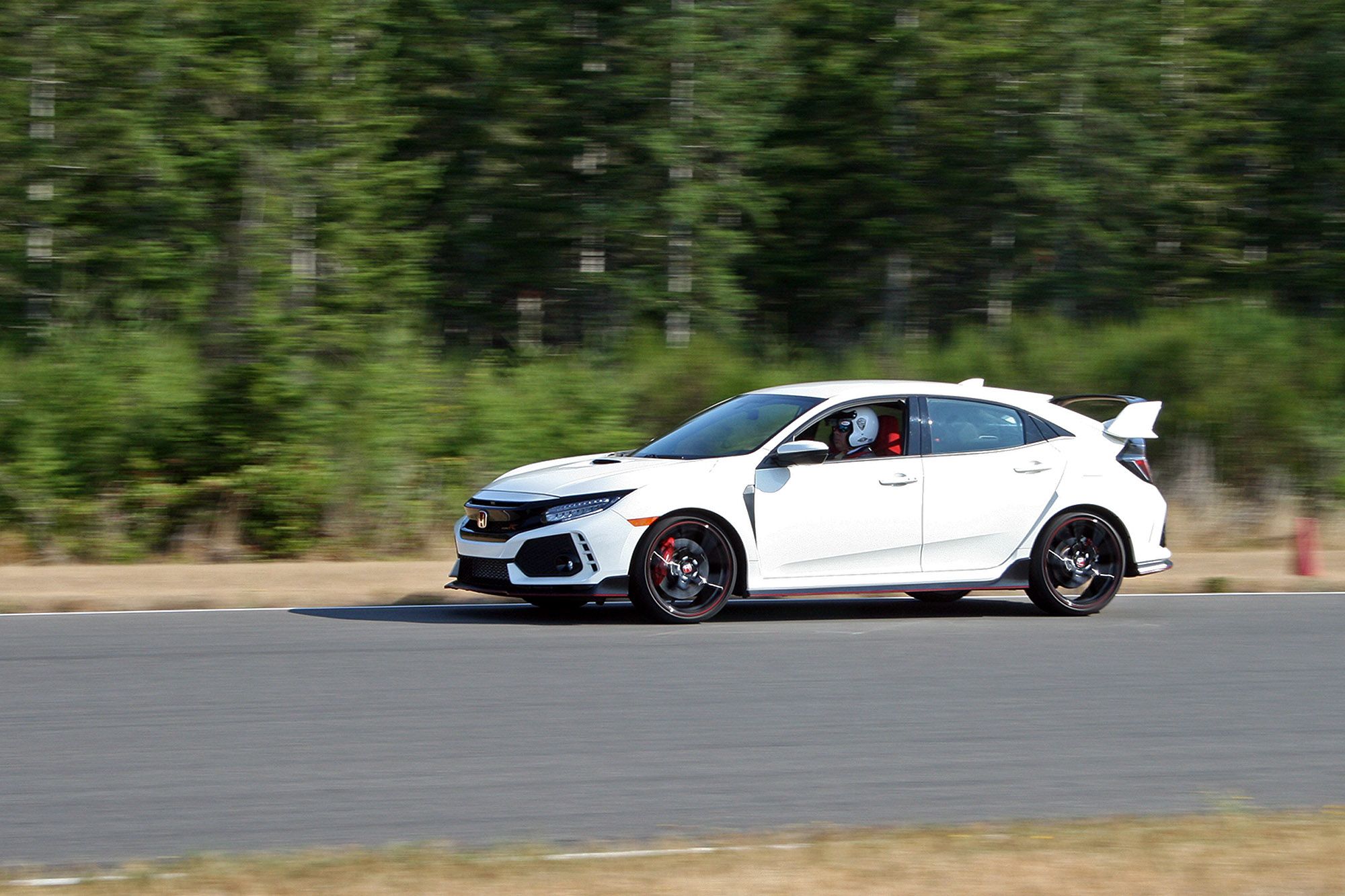 The Turbocharged Heart of the 2017 Honda Civic Type R