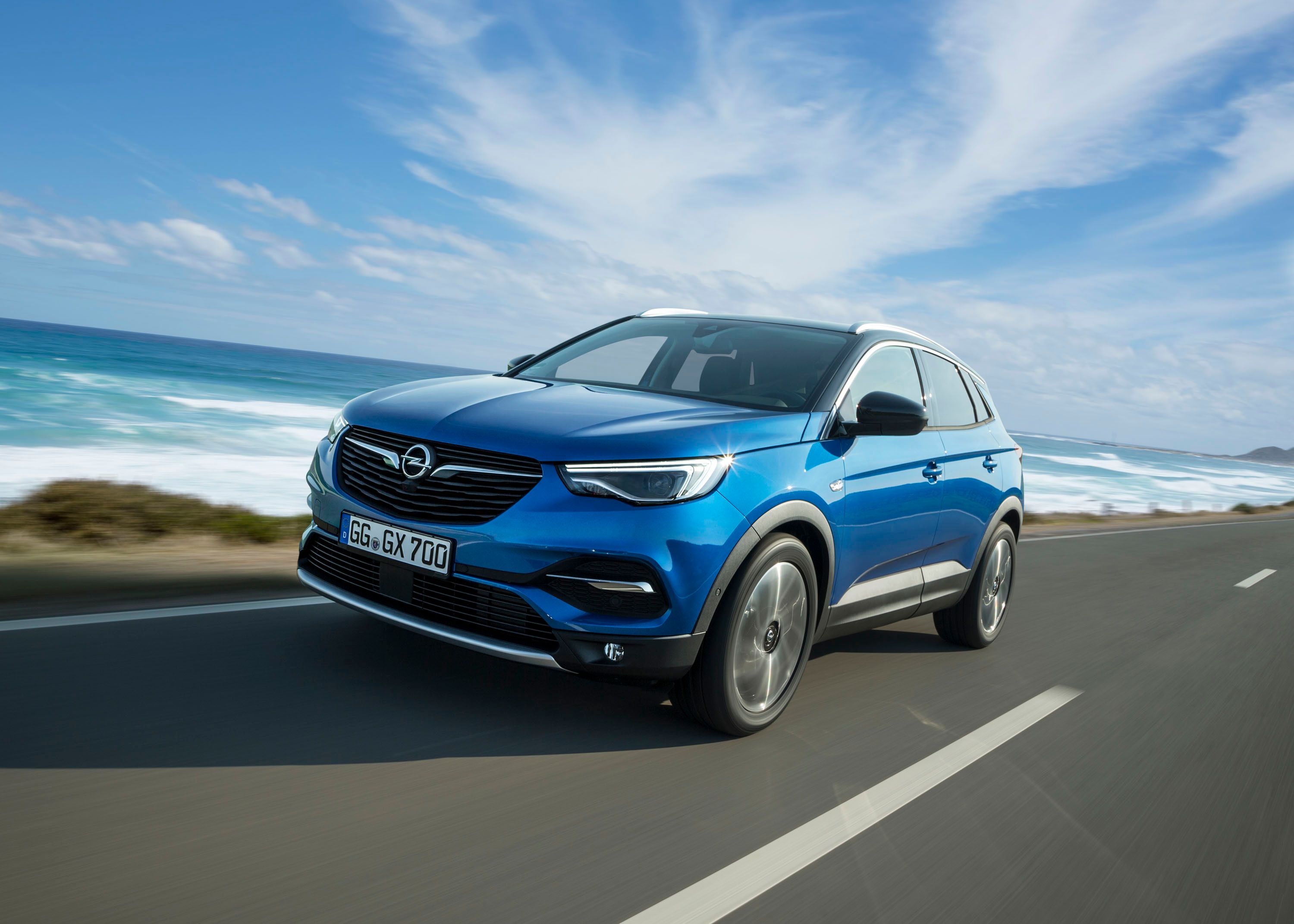 Opel Announces First Hybrid Vehicle at Frankfurt Auto Show