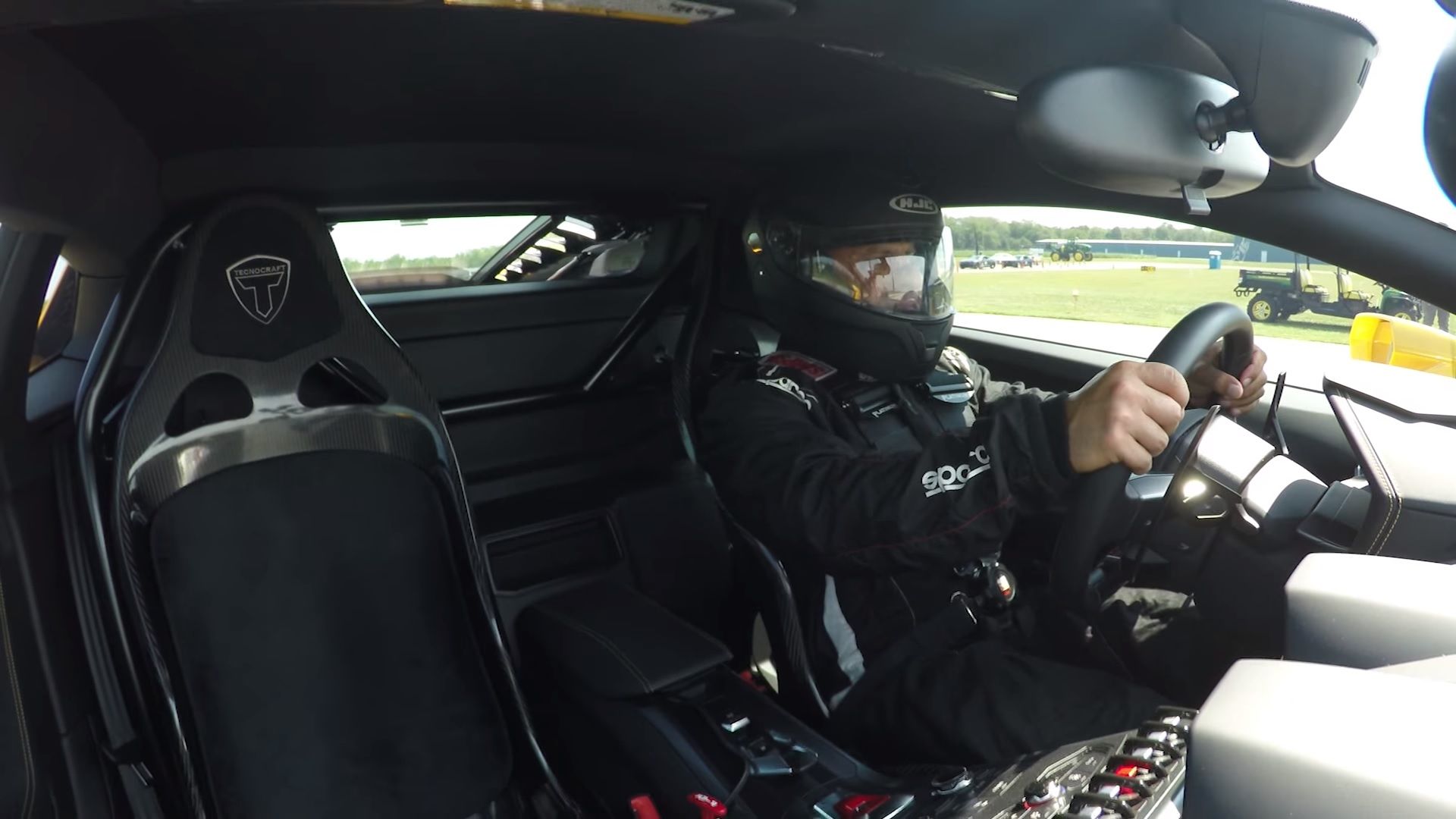 Underground Racing Twin-Turbo Lambo Huracan Goes 257 MPH In Standing ...