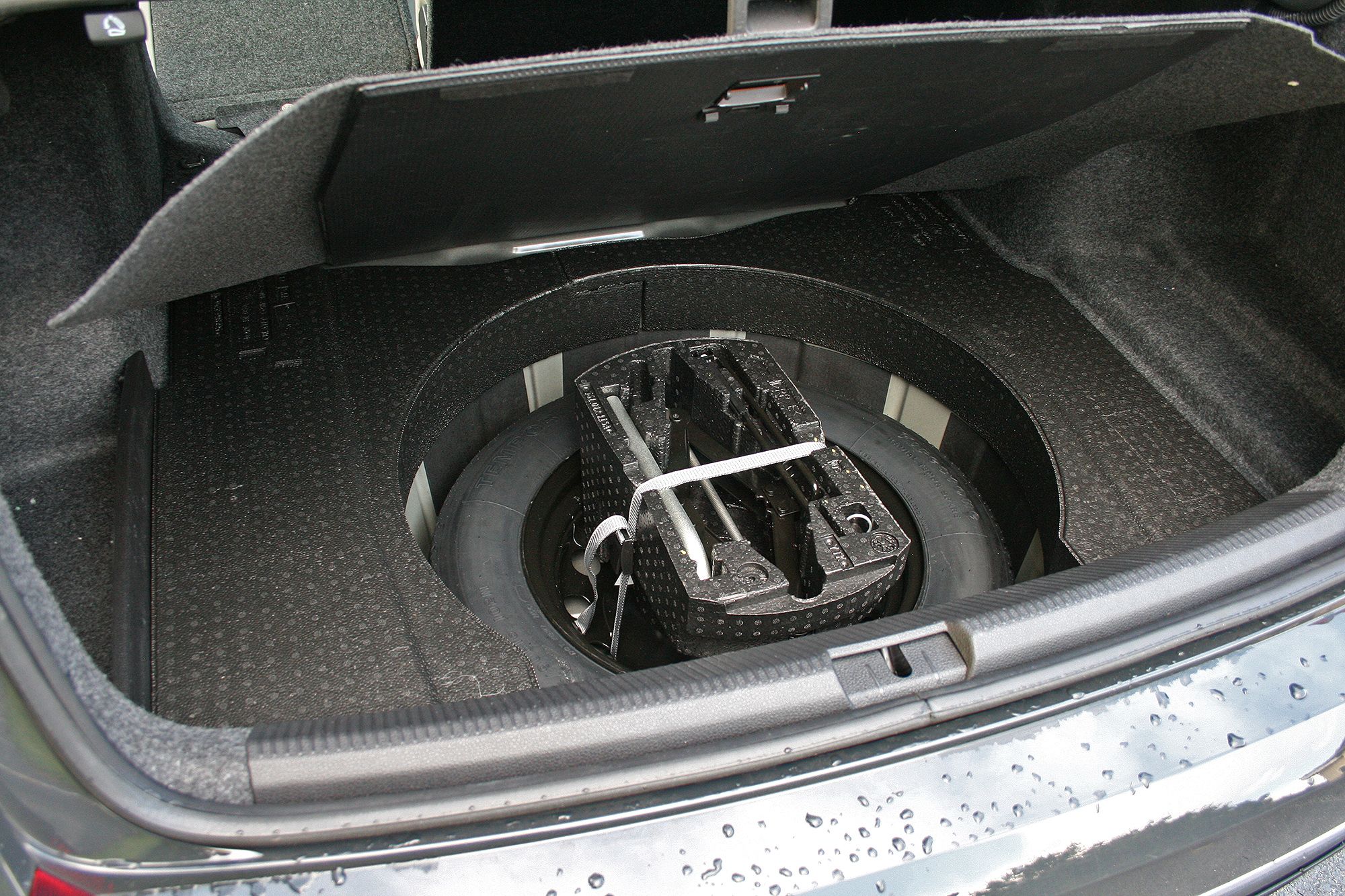 2017 Volkswagen Passat R-Line – Driven