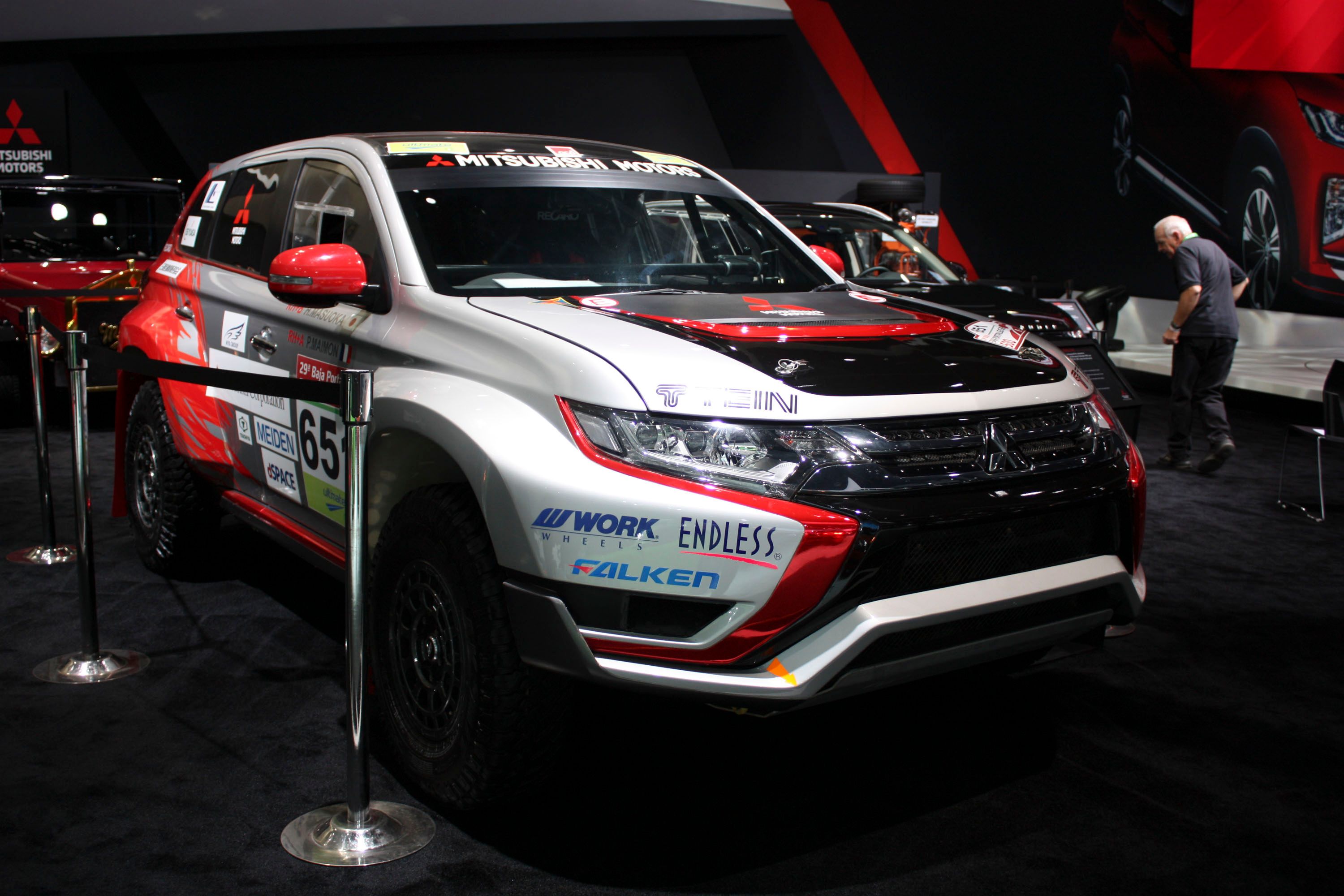 2016 Mitsubishi Outlander PHEV Baja Race Car
