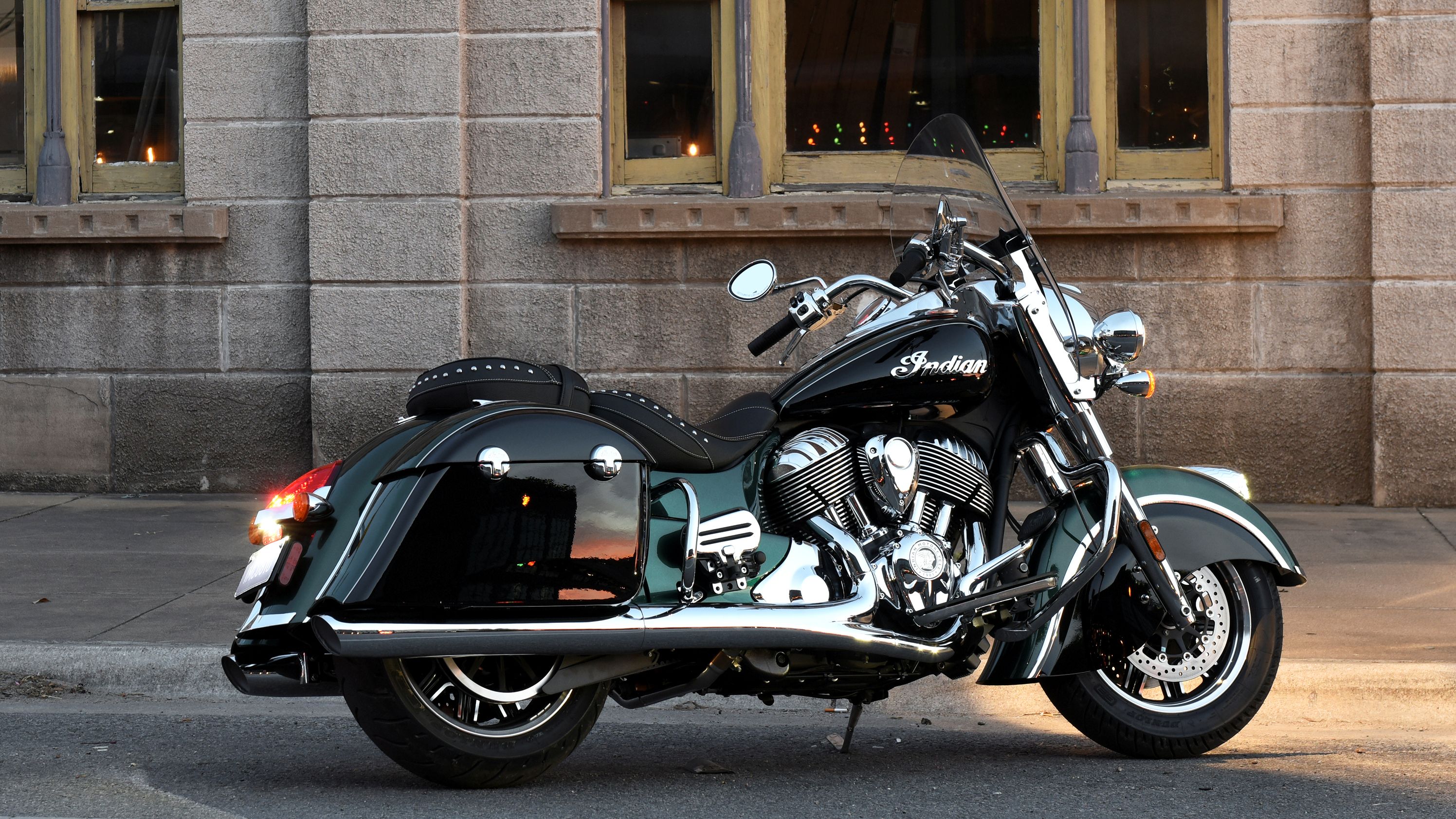 2022 Indian Springfield - Performance, Price, and Photos