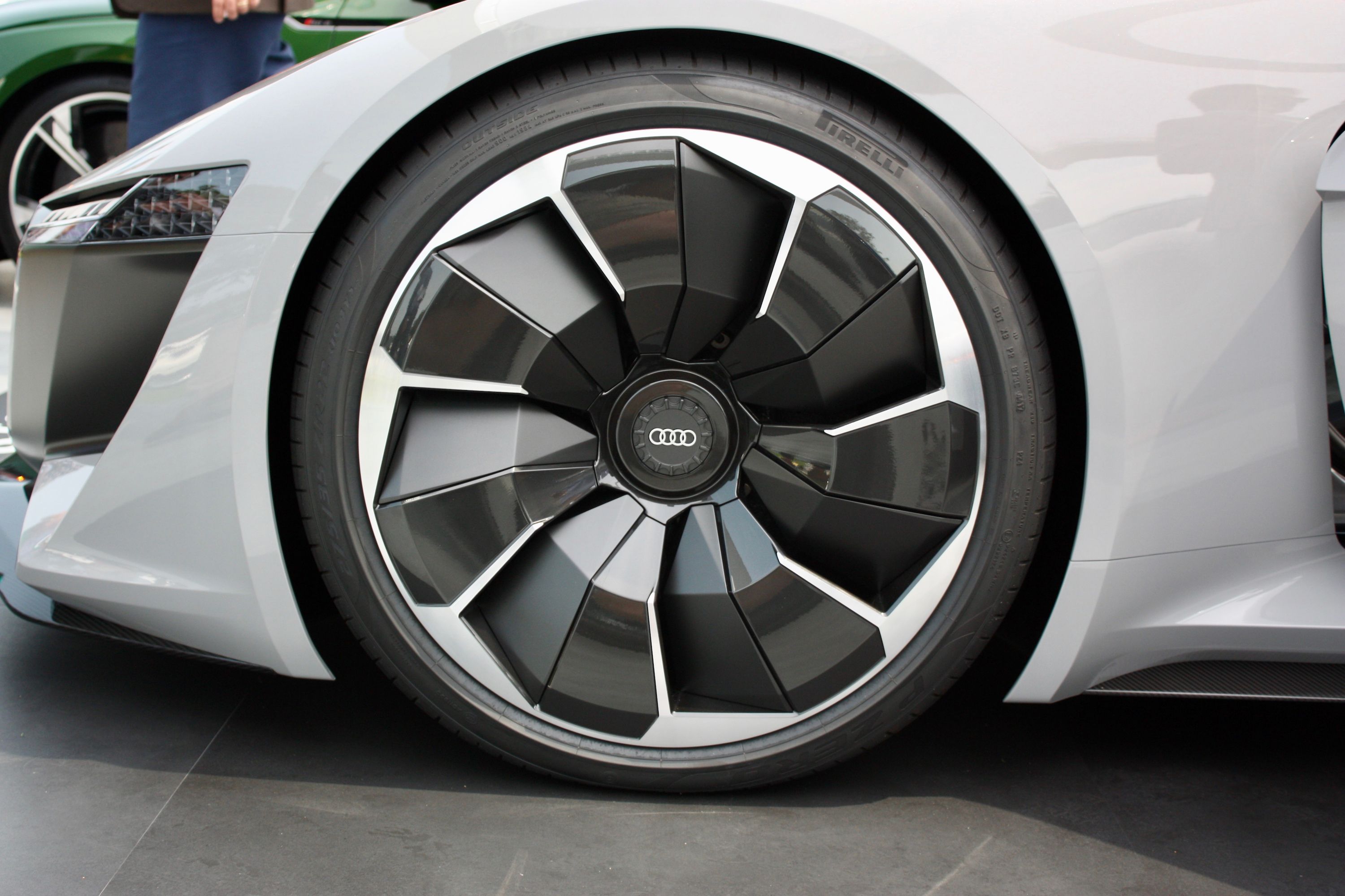 The 2018 Audi PB18 E-Tron Concept Will Go Into Production After All ...