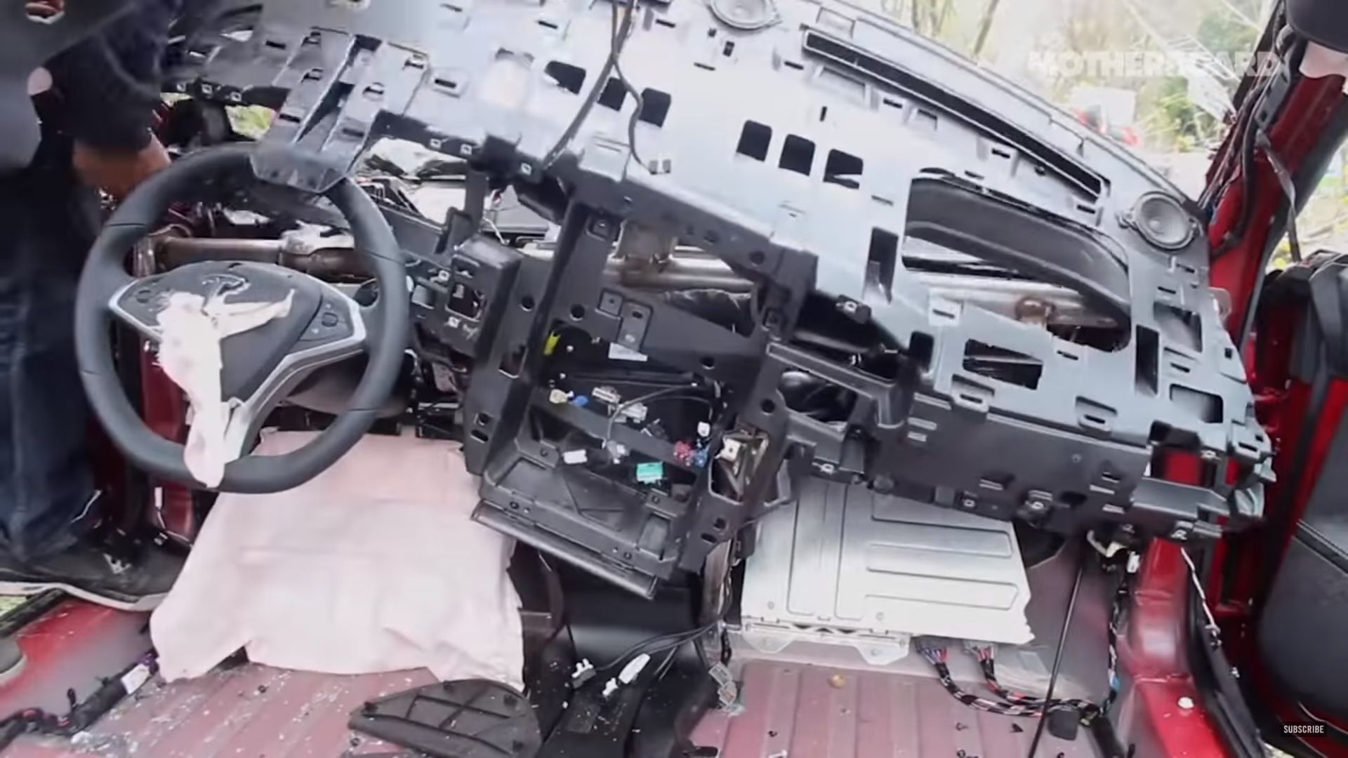 Motherboard Features the Mechanic Reviving Wrecked Teslas: Video