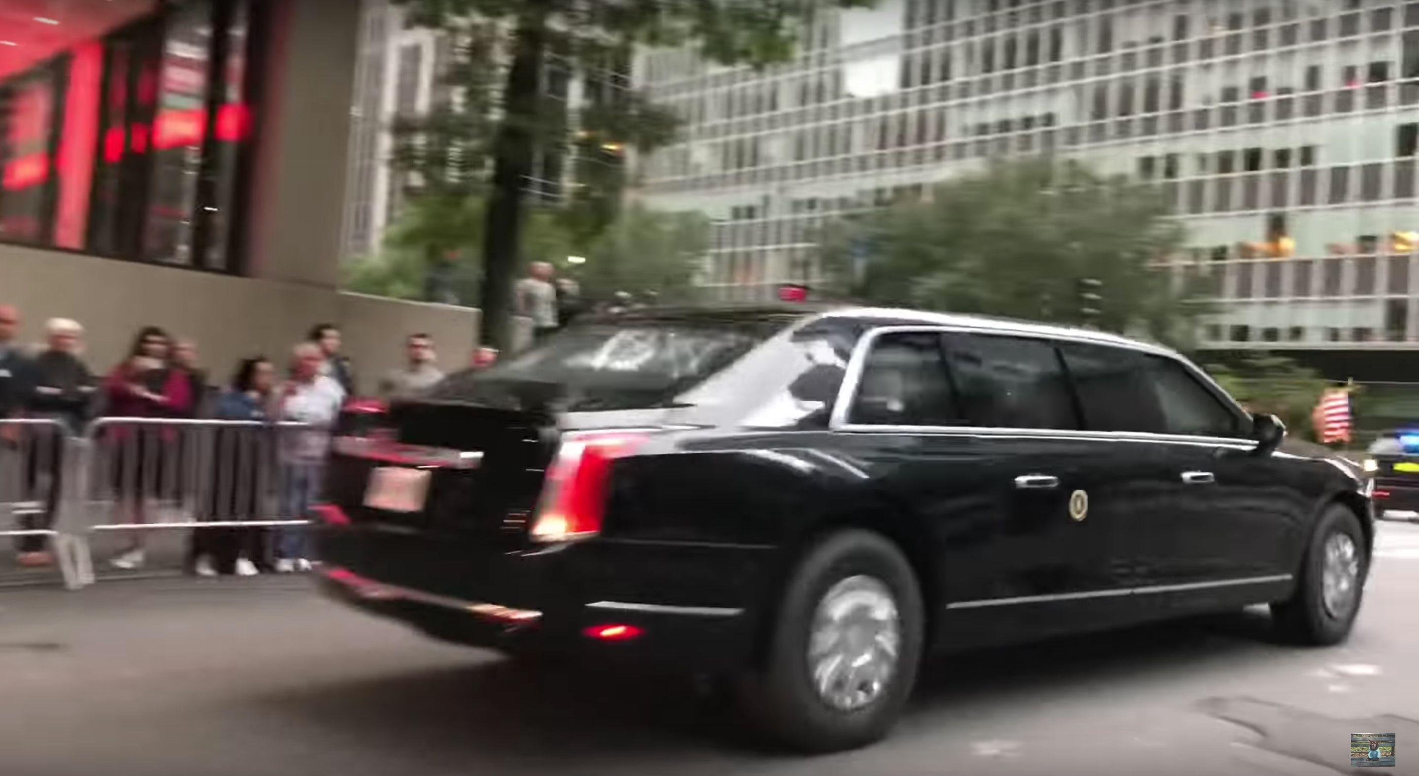 President Donald Trump's New Presidential Cadillac Limo "Beast" is ...
