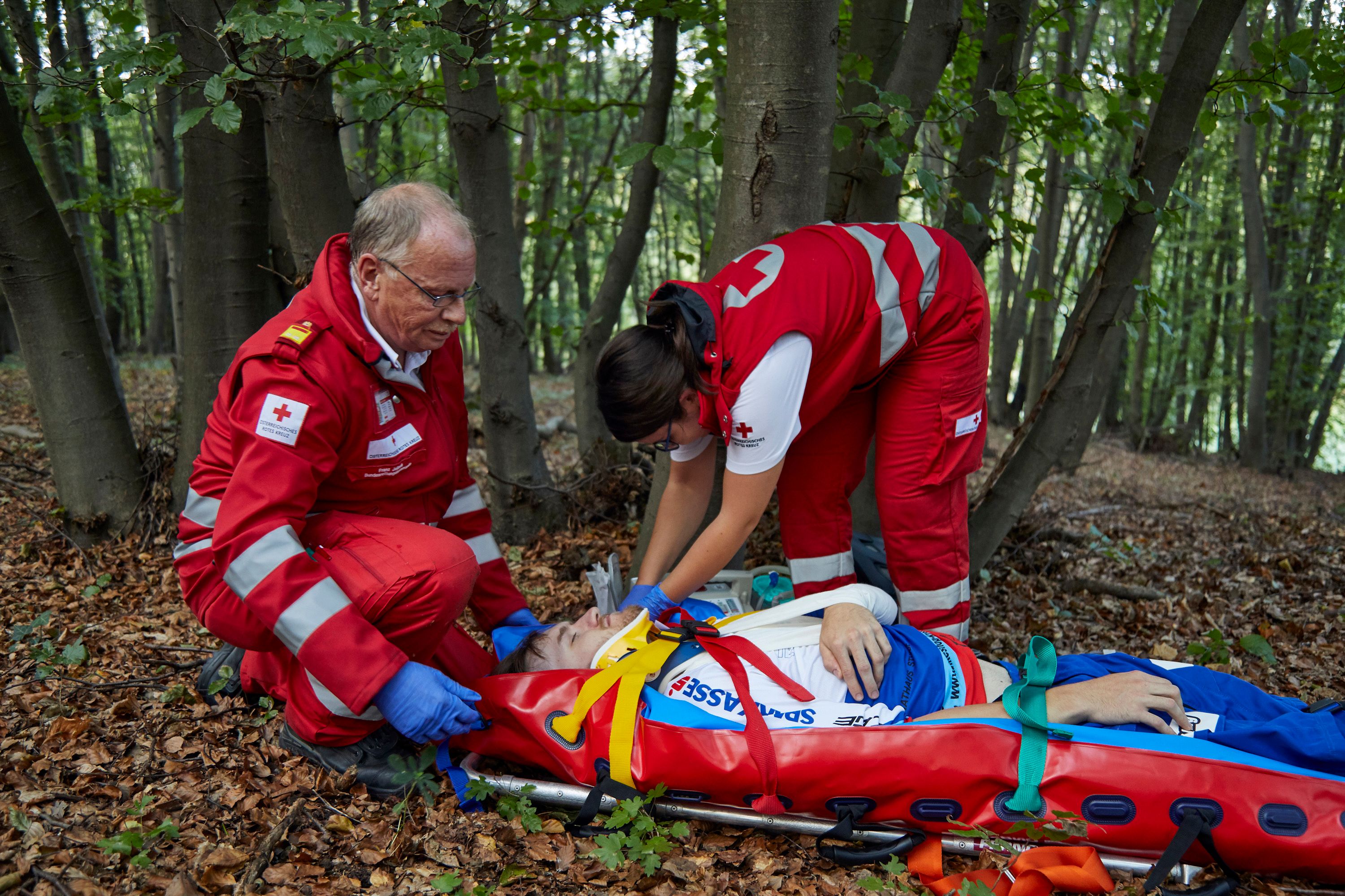 2018 Land Rover Red Cross Discovery Emergency Response Vehicle