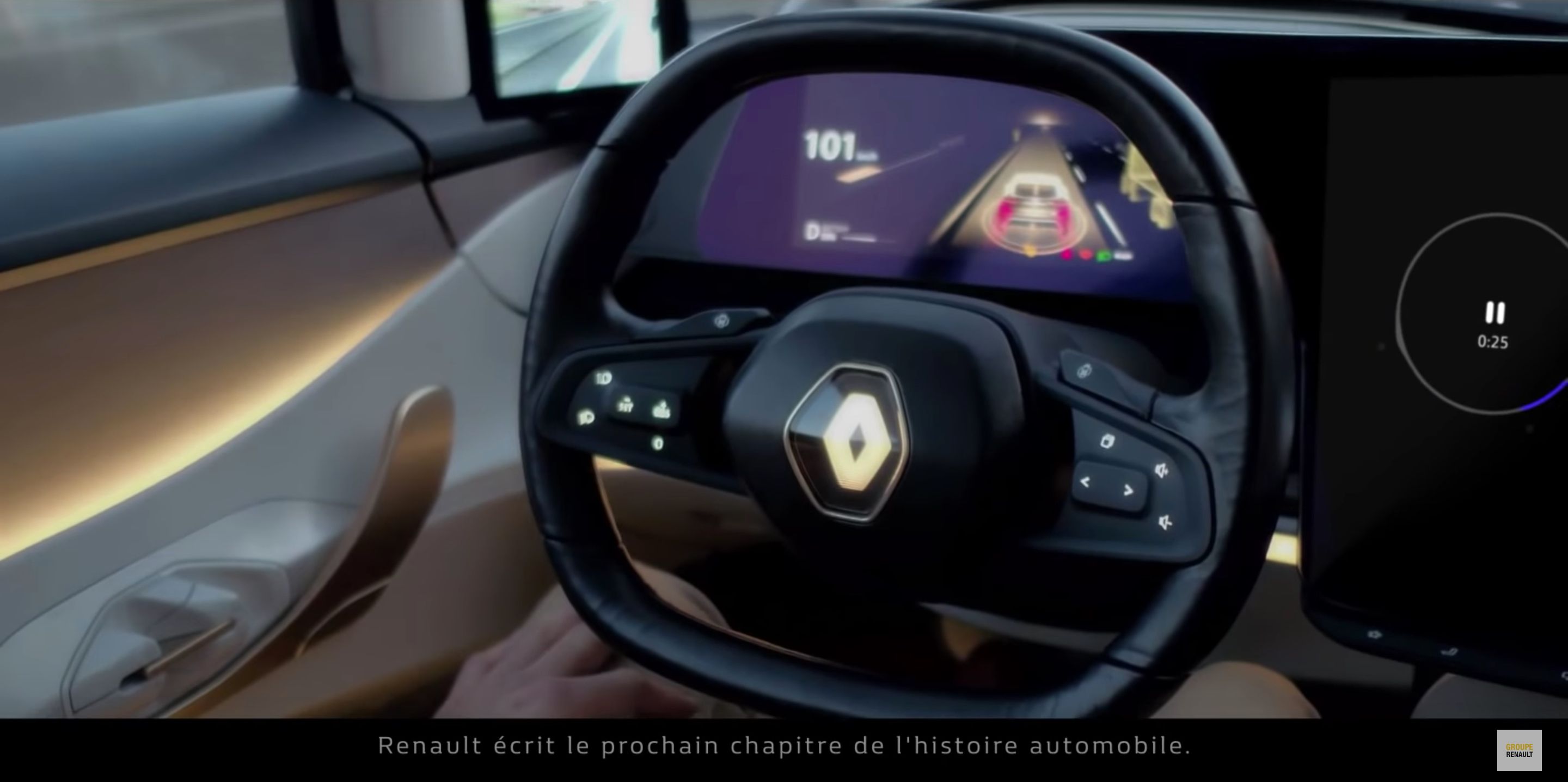 Renault Shows Off Futuristic AEX Infotainment in Paris