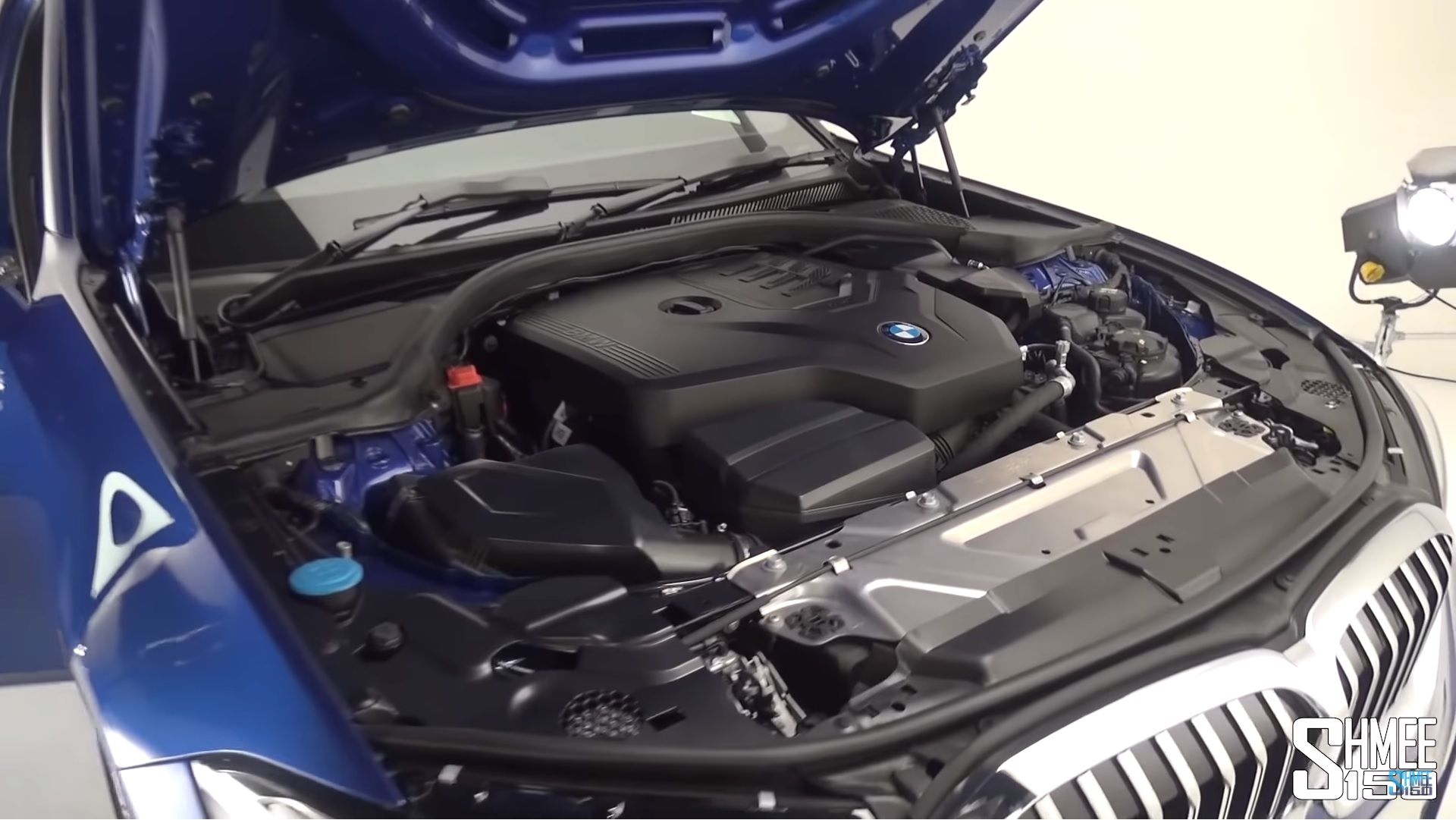 SHMEE Gives Us the Full Walkaround for the 2019 BMW 330i M Sport