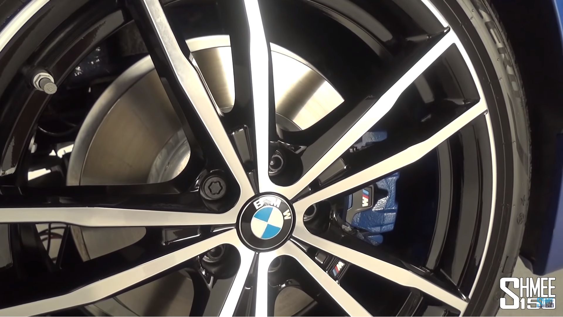 SHMEE Gives Us the Full Walkaround for the 2019 BMW 330i M Sport