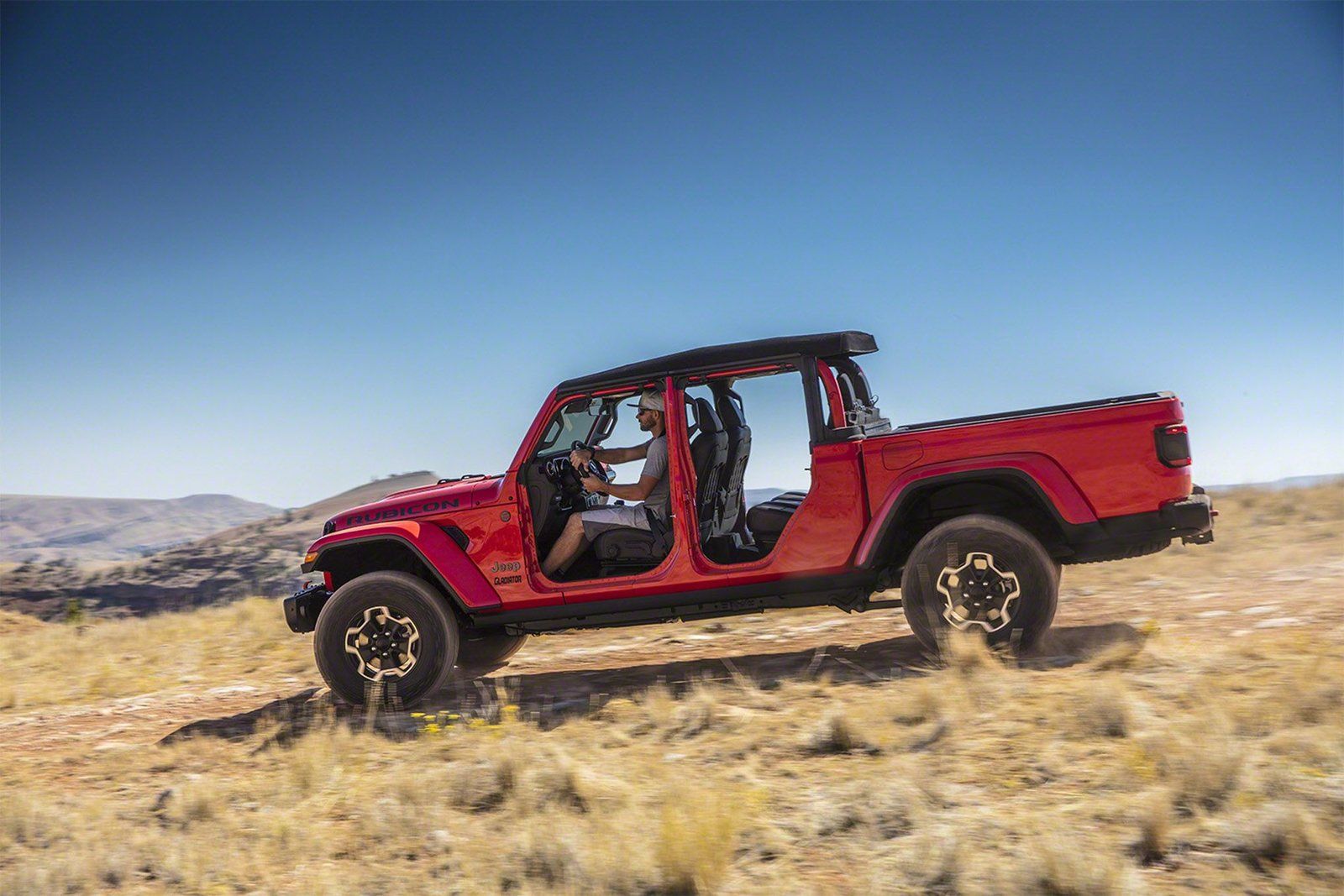 Here Are The first Offical Photos of the Jeep Gladiator