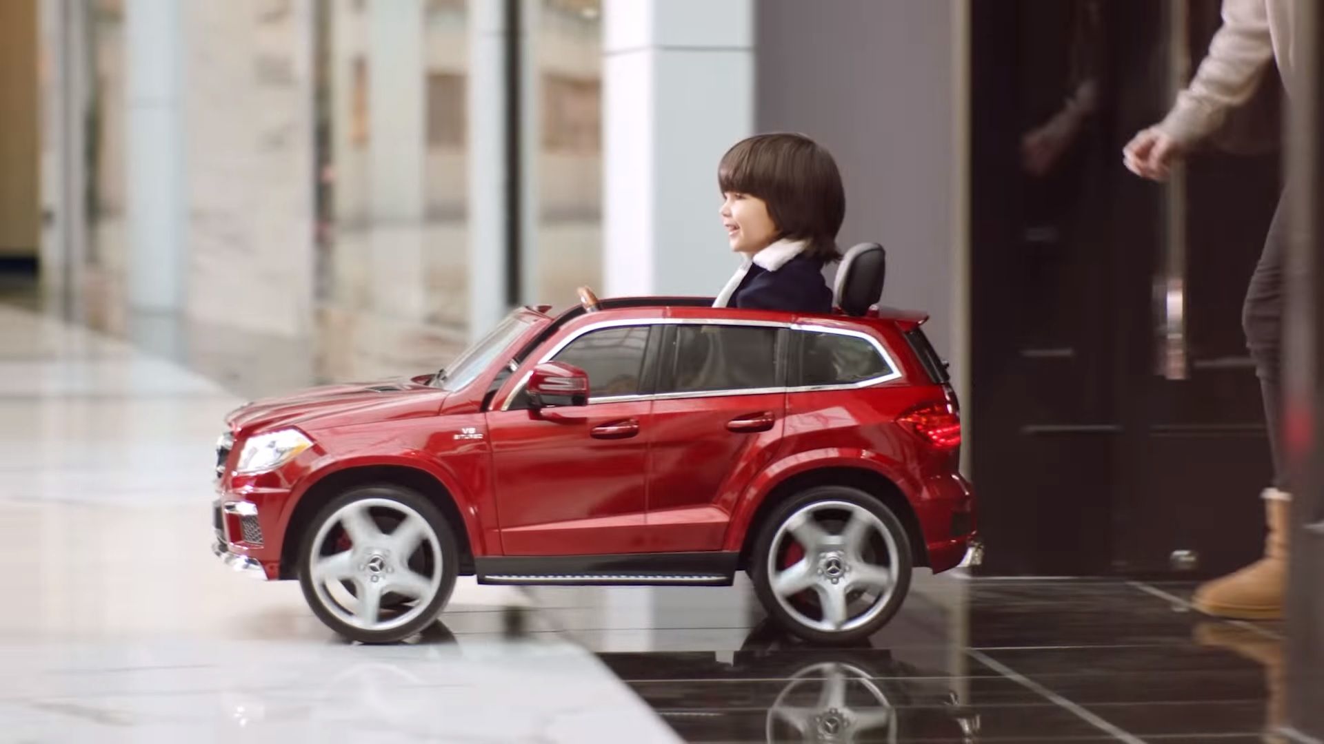 Mercedes-Benz Creates Lil' Dealership for Kids and It's the Cutest ...