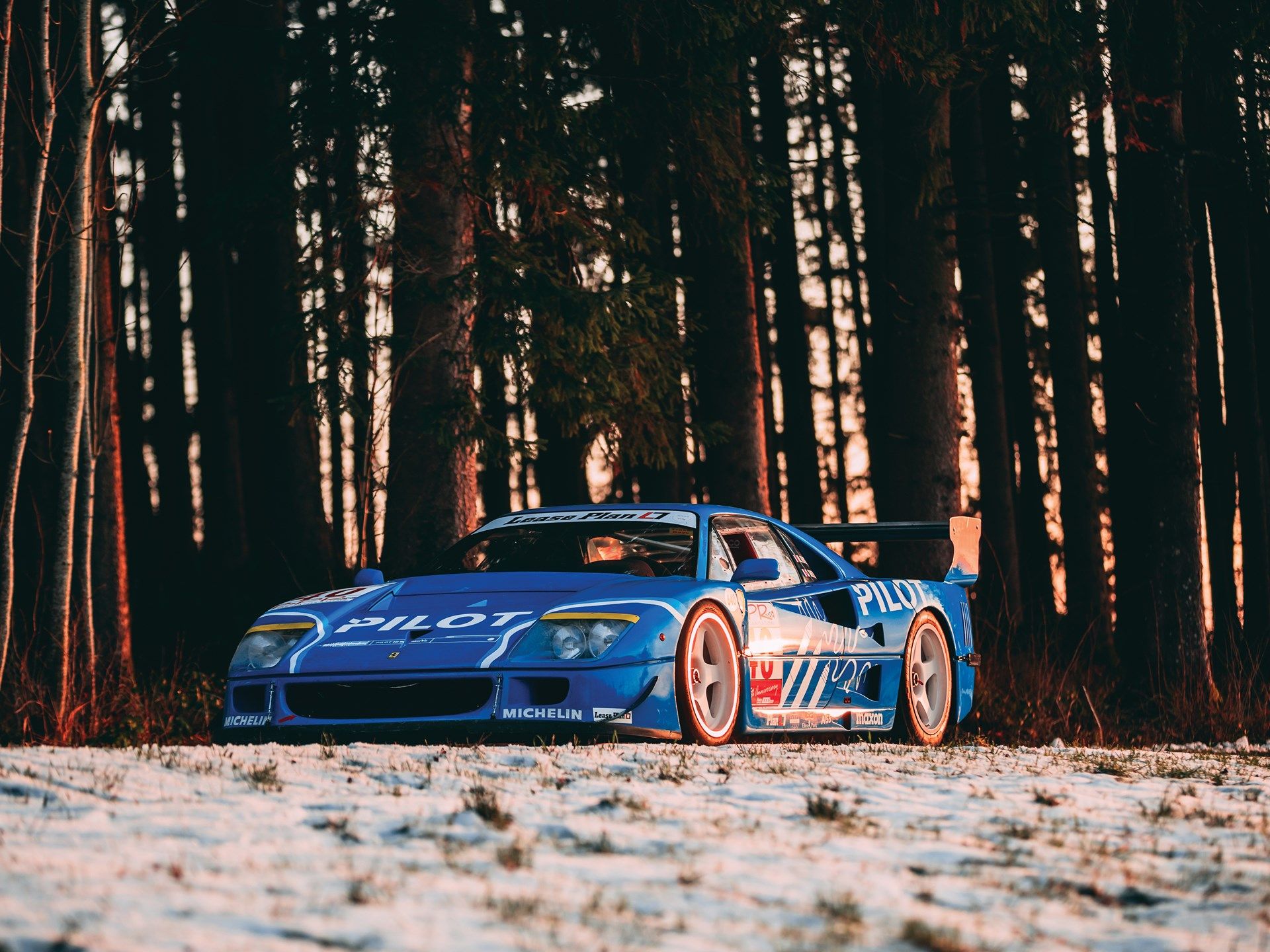 This Blue F40 LM Is The Best Belated Christmas Gift Money Can Buy