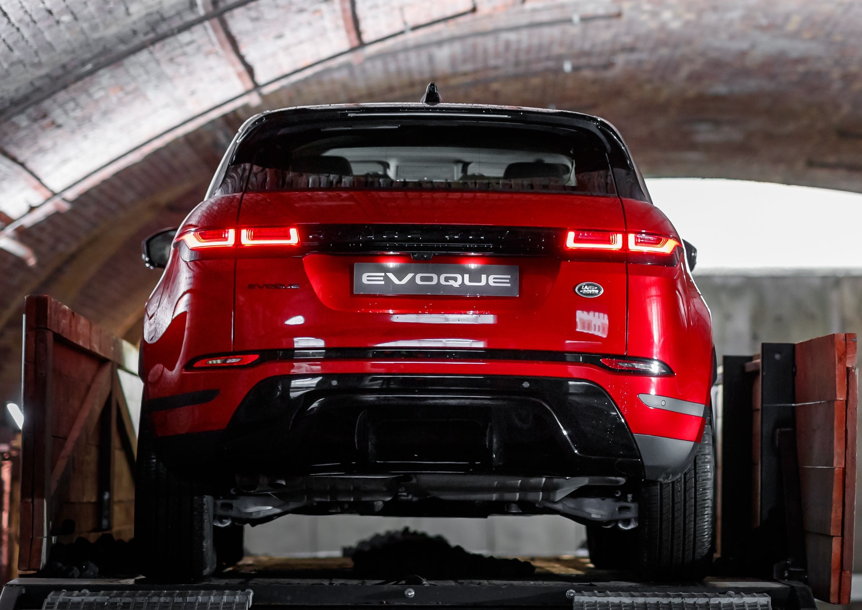 2019 Land Rover Range Rover Evoque vs 2019 BMW X2