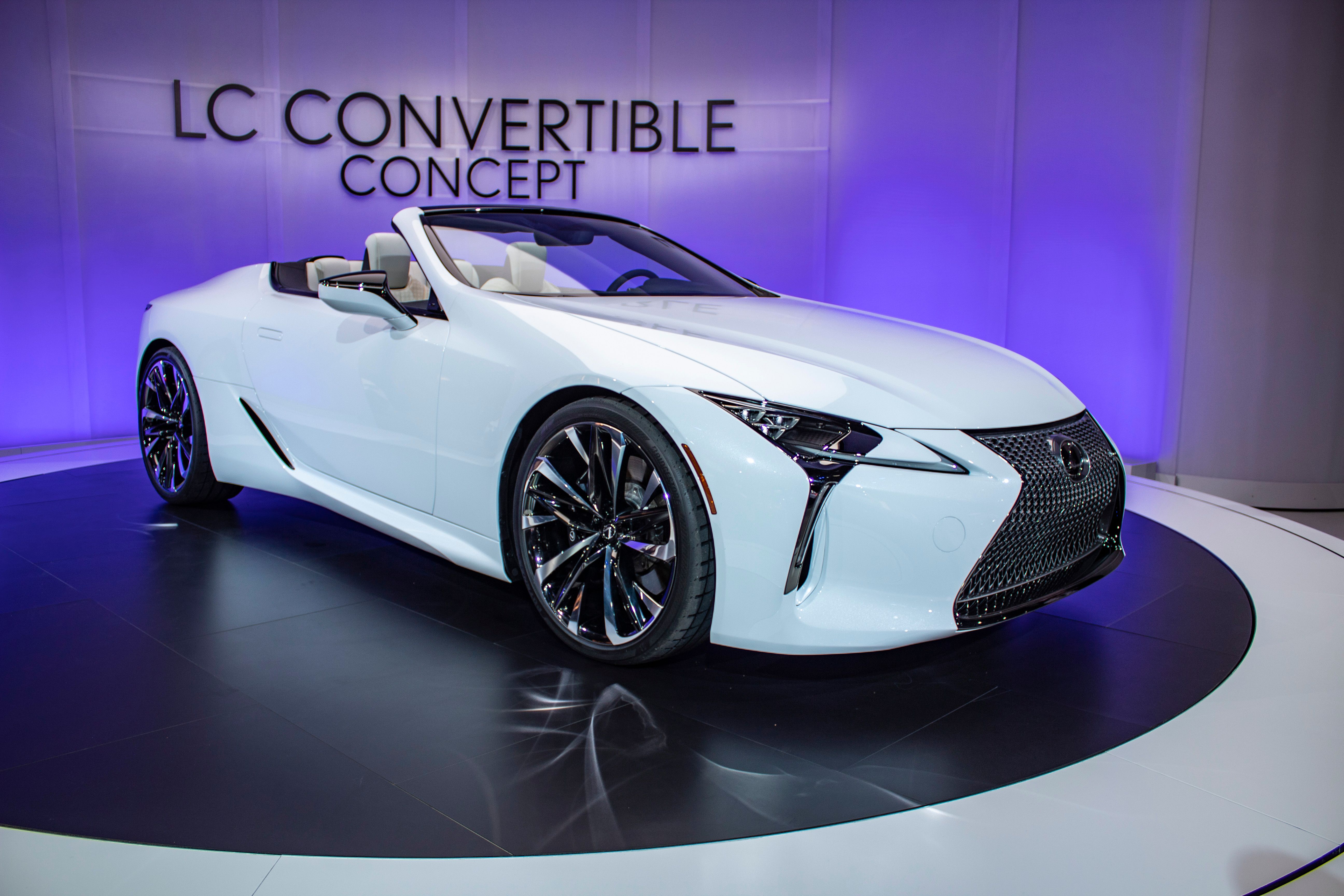2019 Lexus LC Convertible Concept
