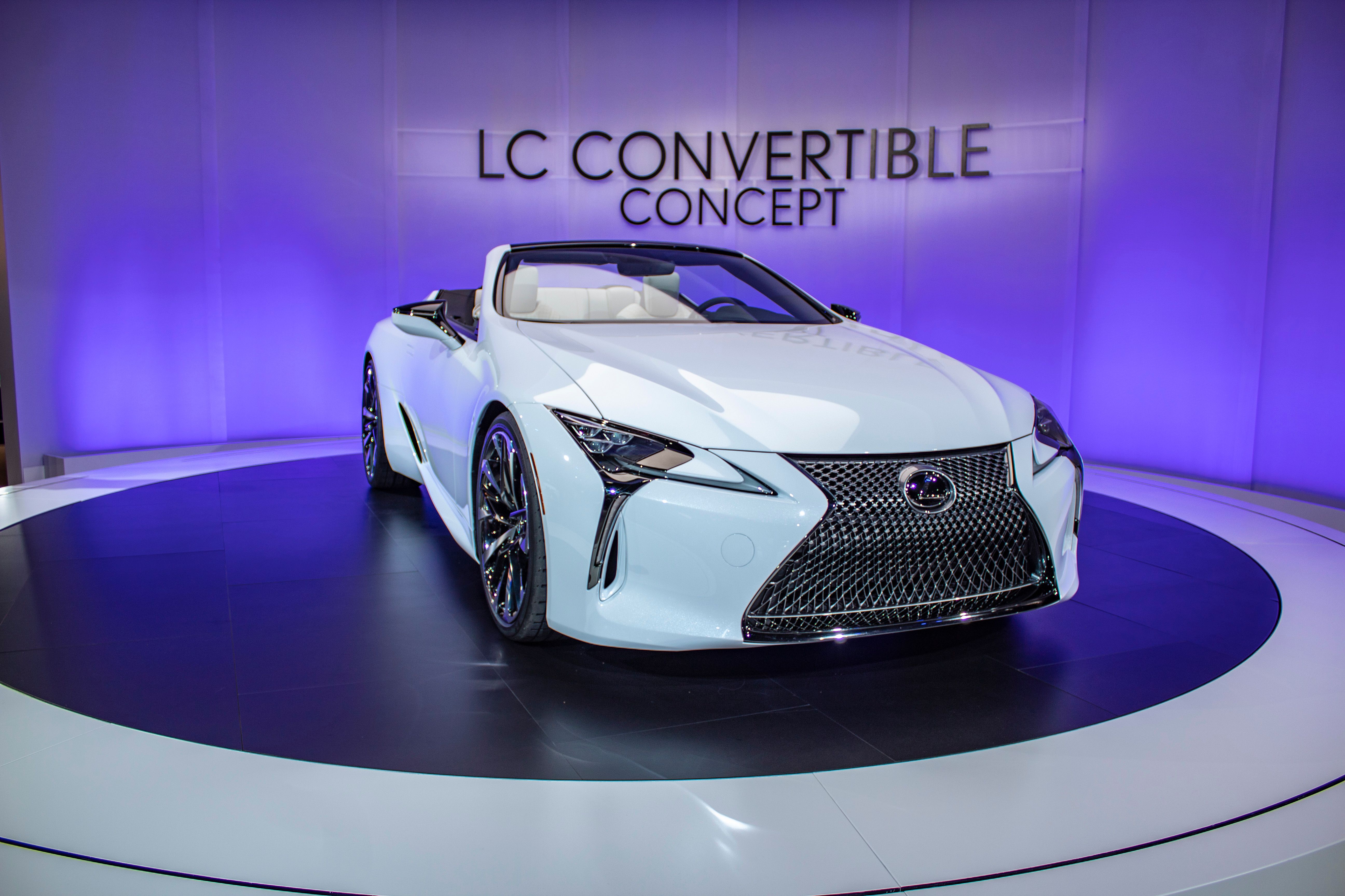 2019 Lexus LC Convertible Concept