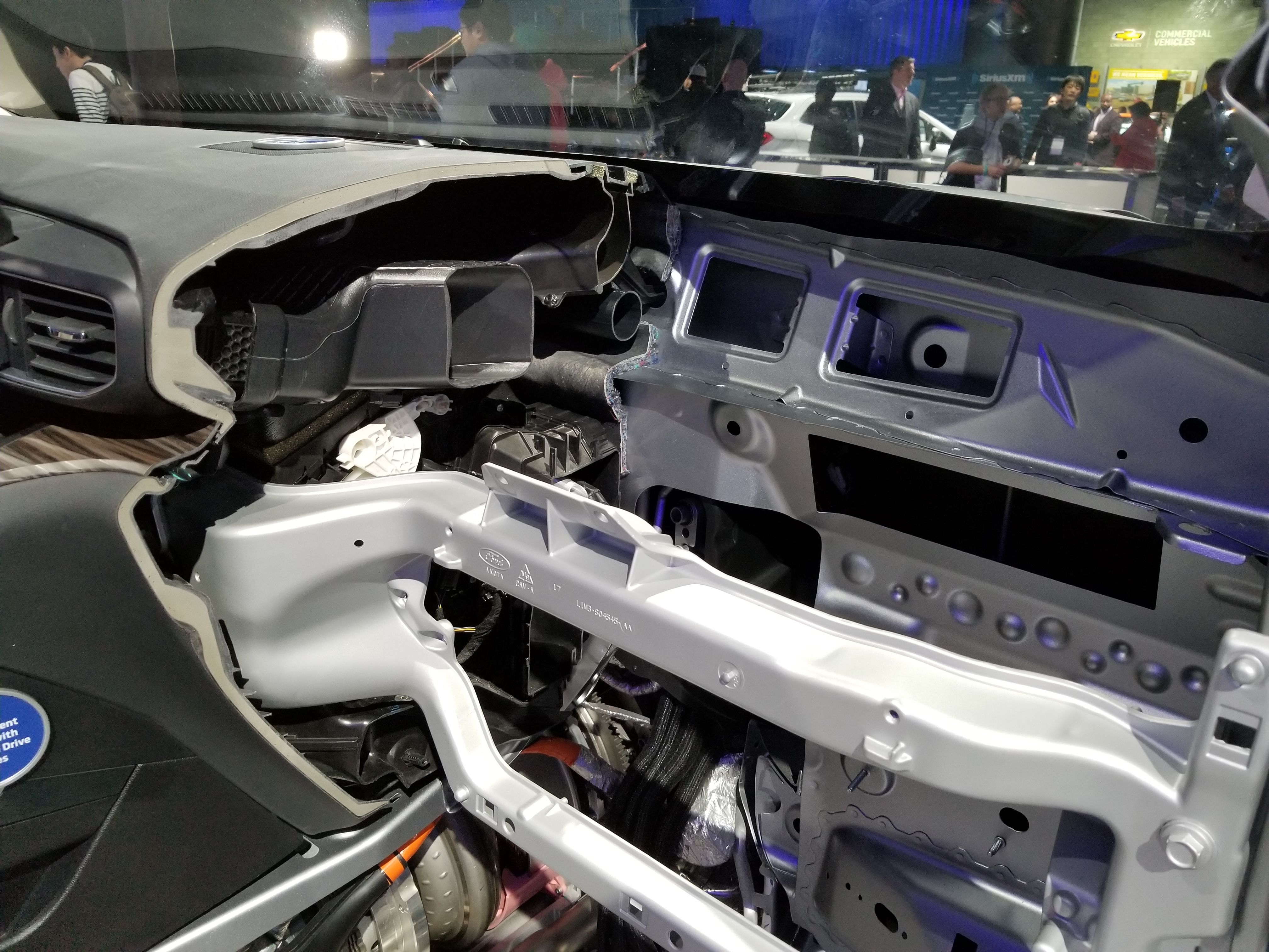 2020 Ford Explorer Hybrid promises 500 miles range