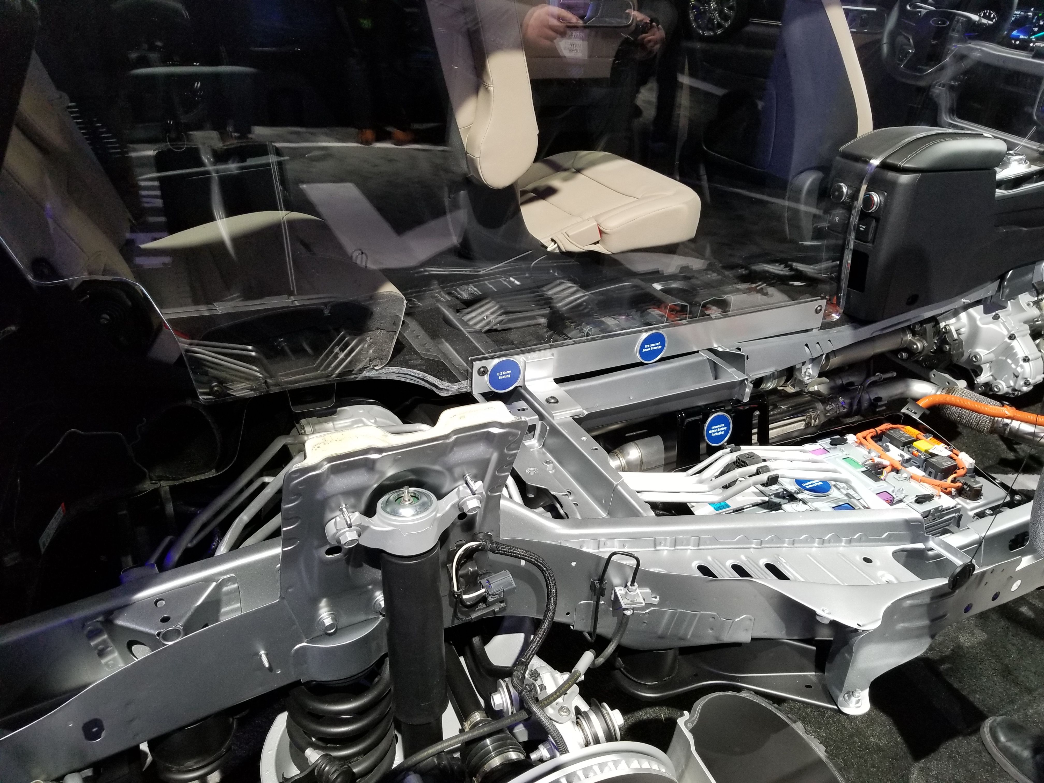 2020 Ford Explorer Hybrid promises 500 miles range