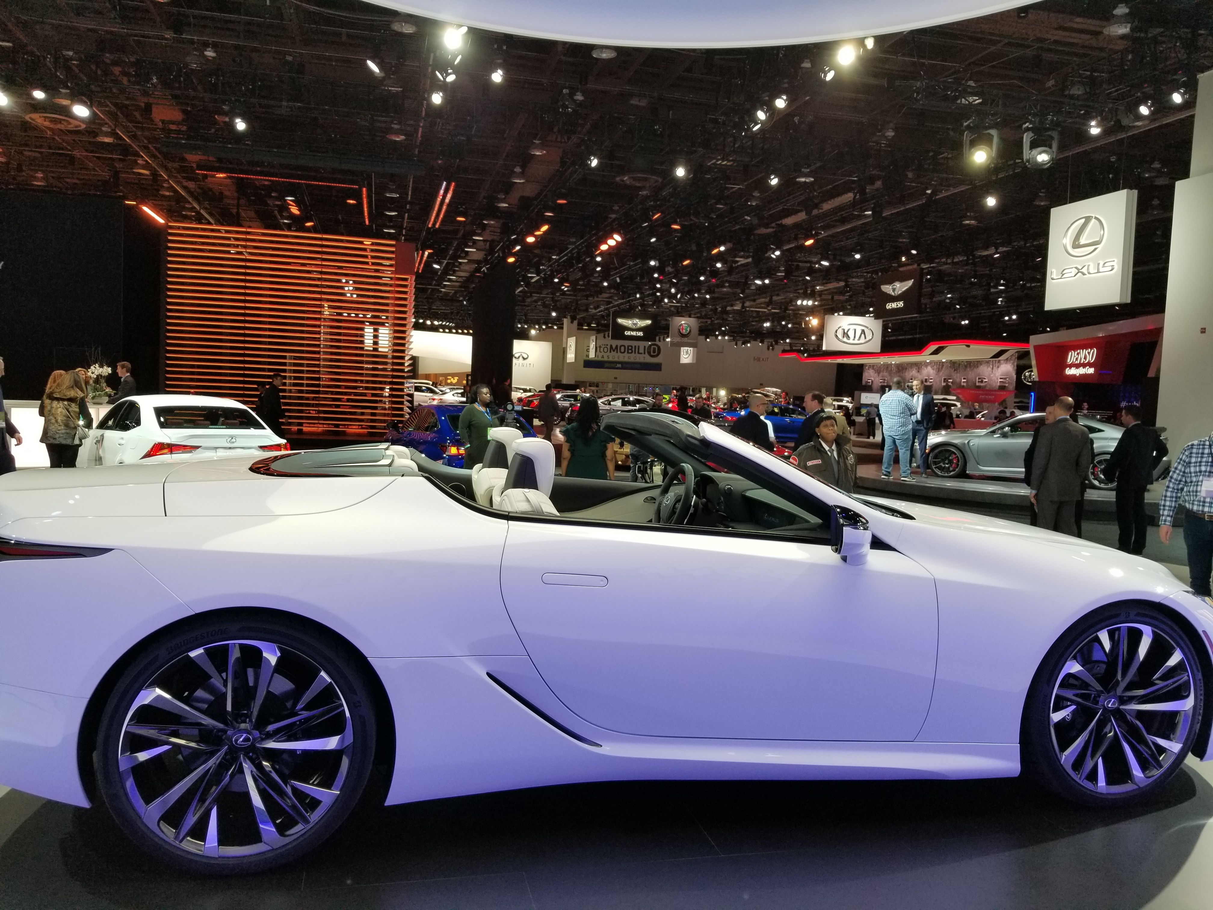 Lexus LC Debuts At The 2019 Detroit Auto Show In A Topless Avatar