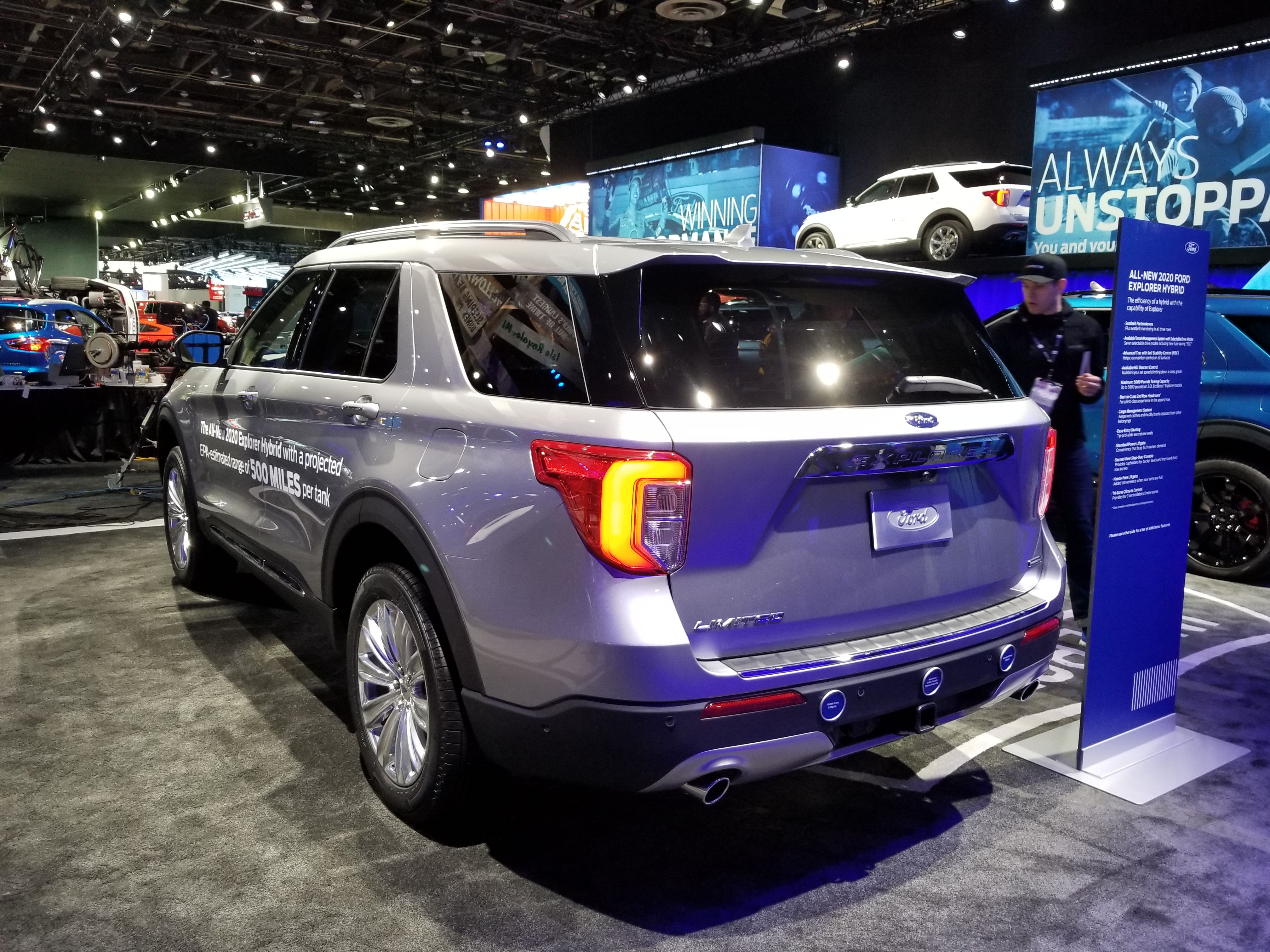 The 2020 Ford Explorer Hybrid Features a Weird Drivetrain Layout
